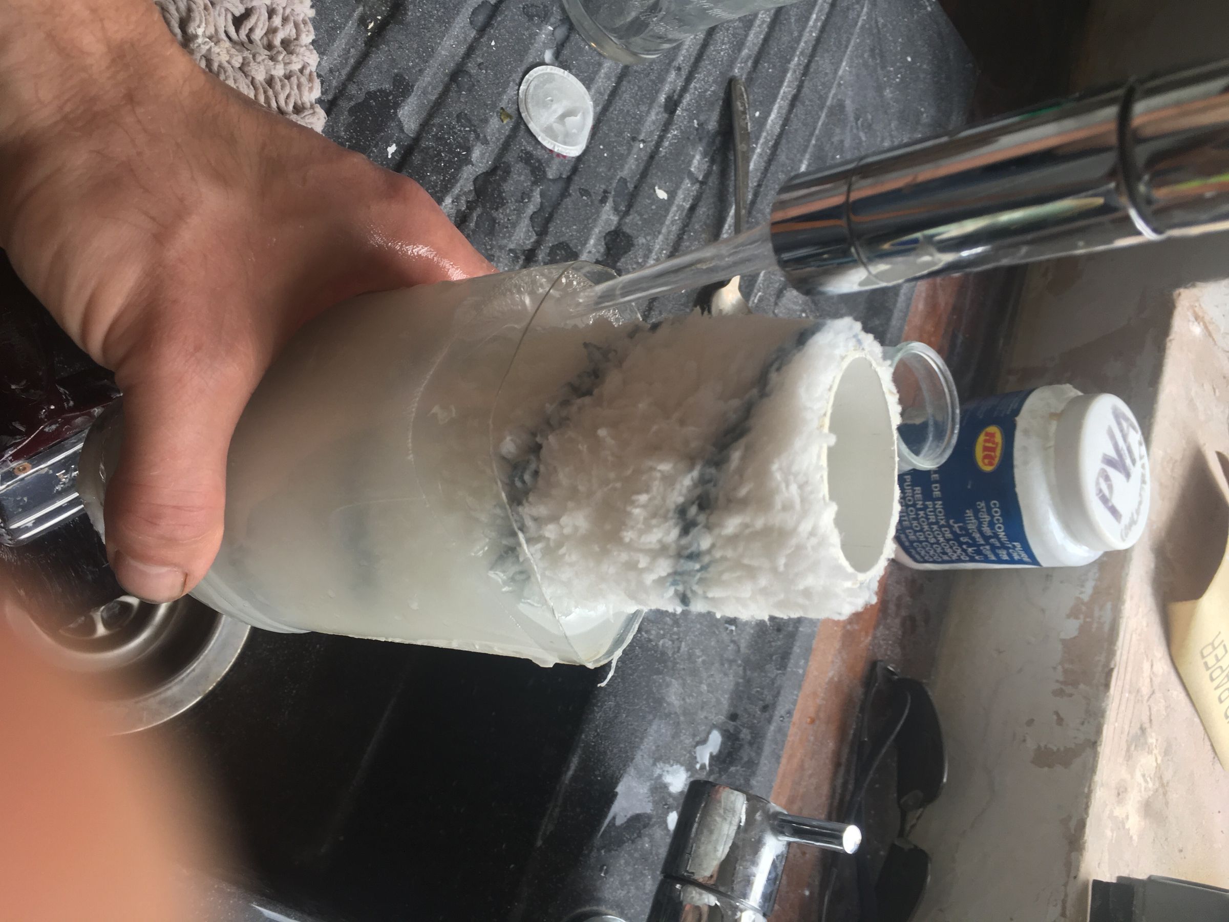 Paint Roller & Cleaning Aid : 4 Steps (with Pictures) - Instructables