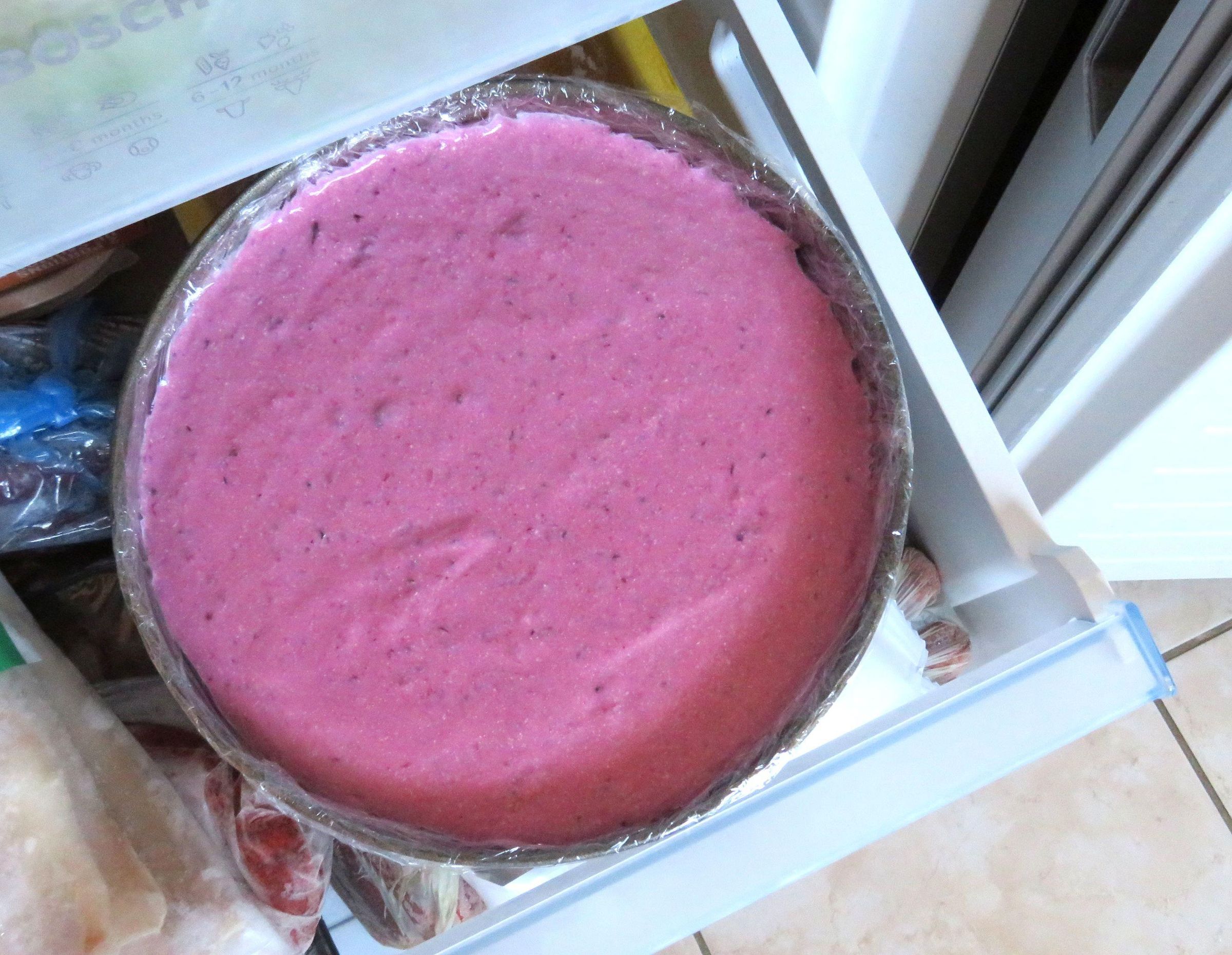 Summer Berry Frozen Cheesecake : 4 Steps (with Pictures) - Instructables