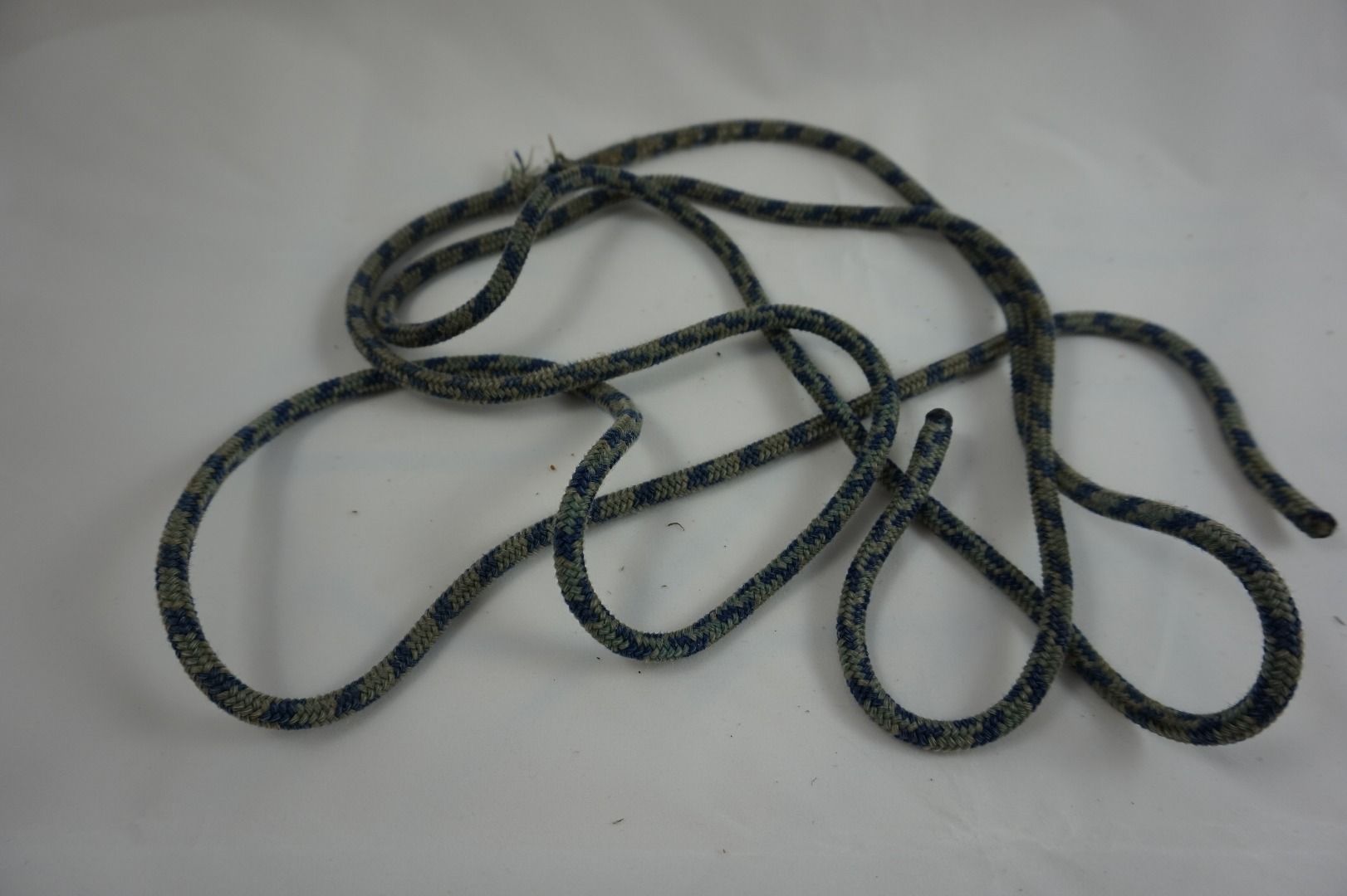 Tidy Rope Like a 10 Year Old : 4 Steps - Instructables