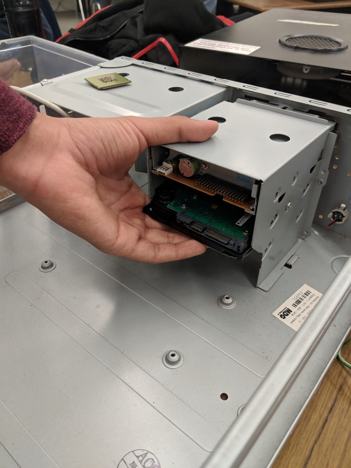 How to Disassemble a Computer With Easy Steps and Pictures : 13 Steps ...