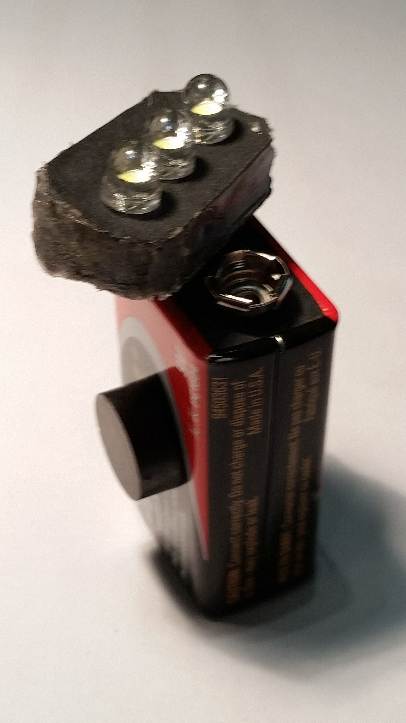 DIY 9 Volt LED Emergency/Backpack Flash Light : 10 Steps - Instructables