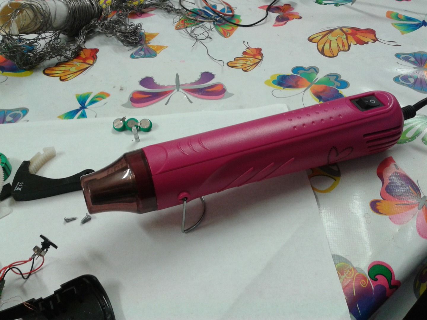 Broken Torch to Emergency Phone Charger : 6 Steps (with Pictures ...