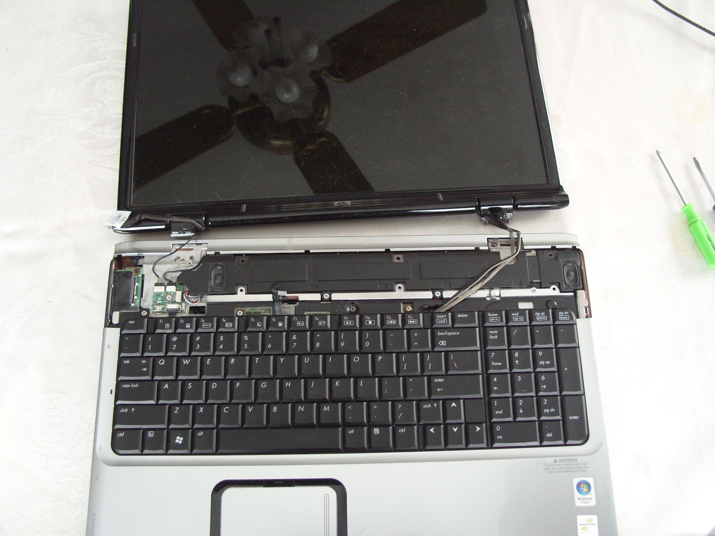 How to Replace a Laptop Screen : 5 Steps - Instructables