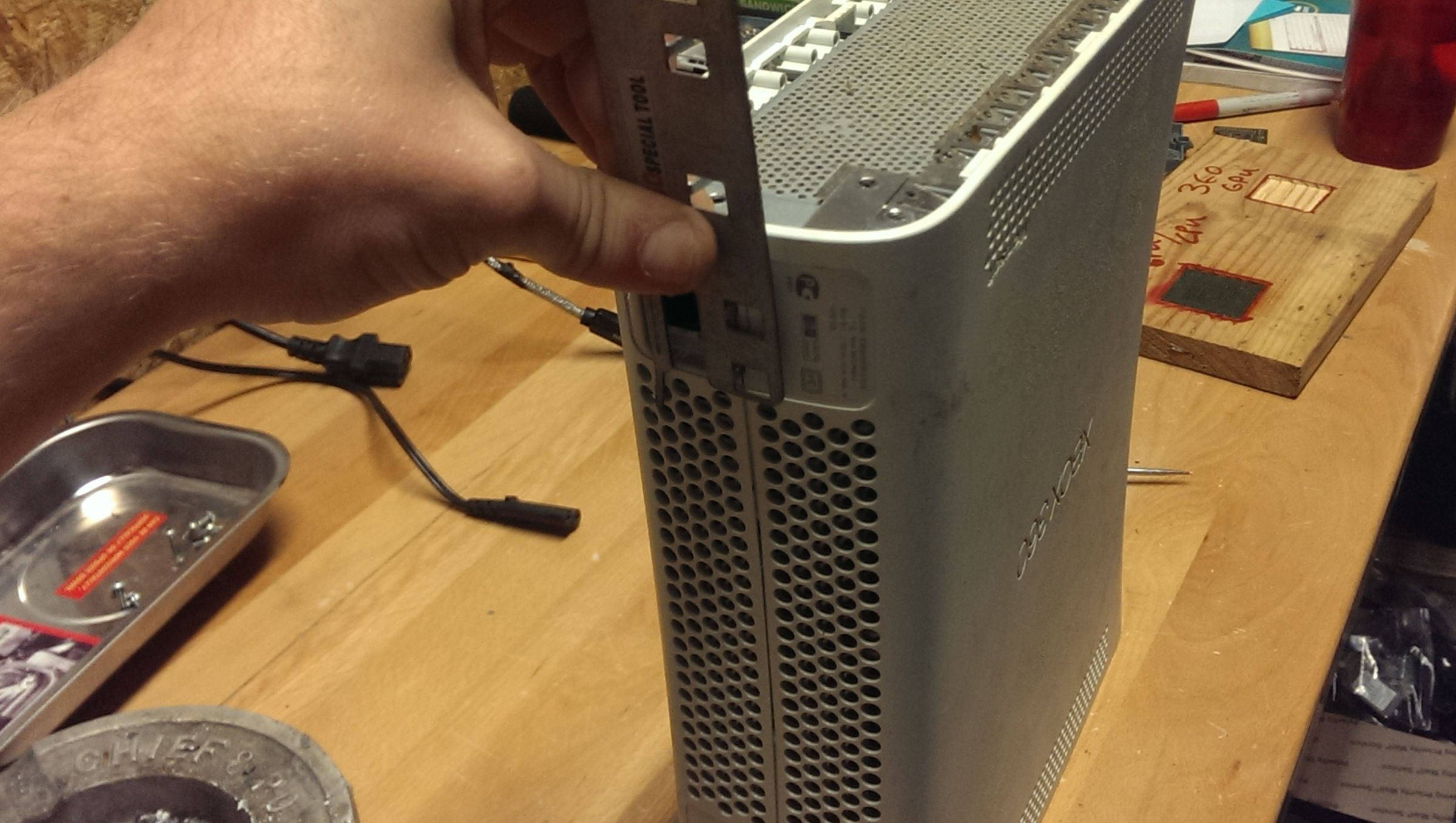 How to Reball Red Ring of Death Xbox 360 : 24 Steps (with Pictures) - Instructables