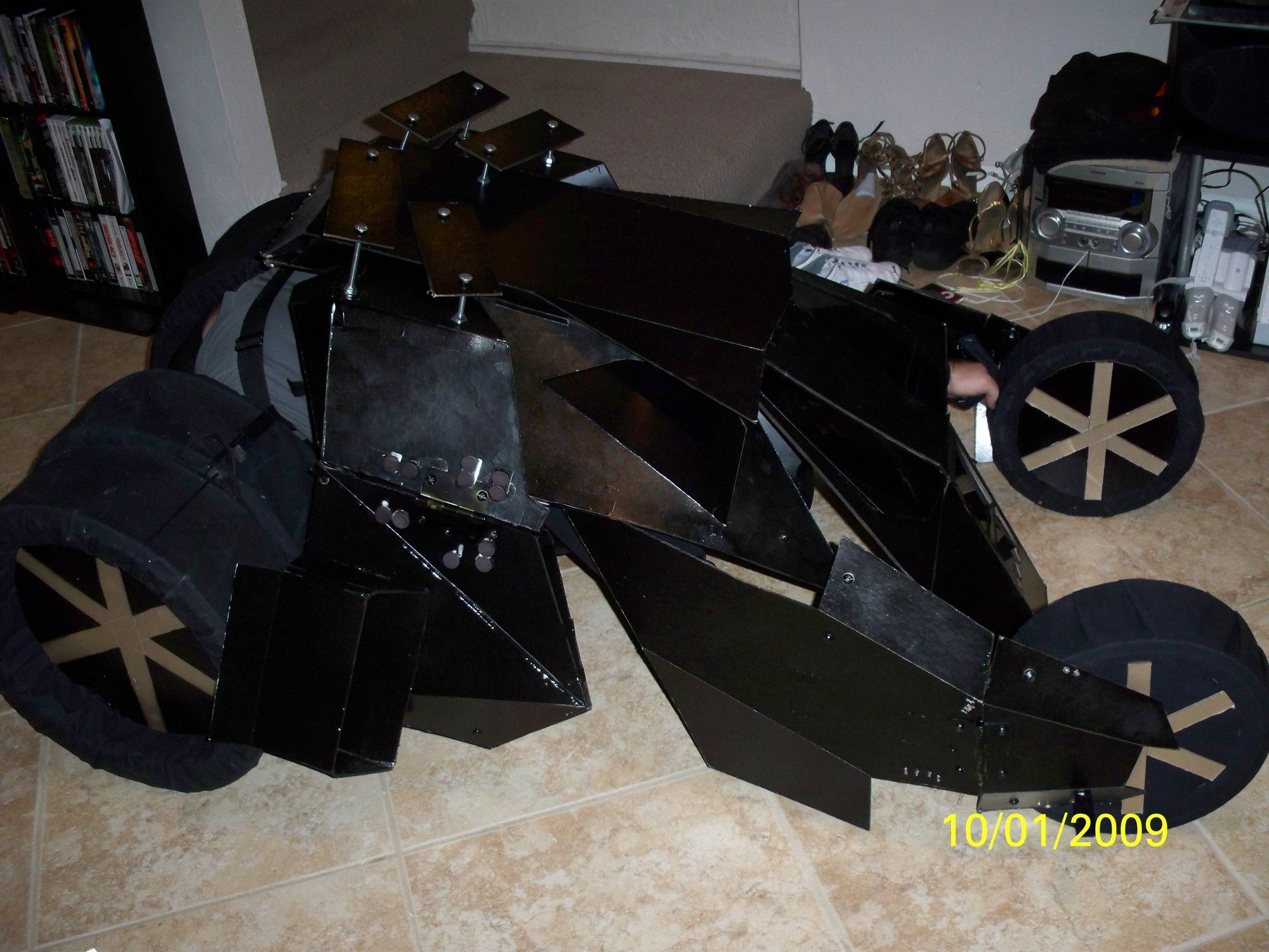 How to Make a Batmobile Transformer Costume : 8 Steps - Instructables