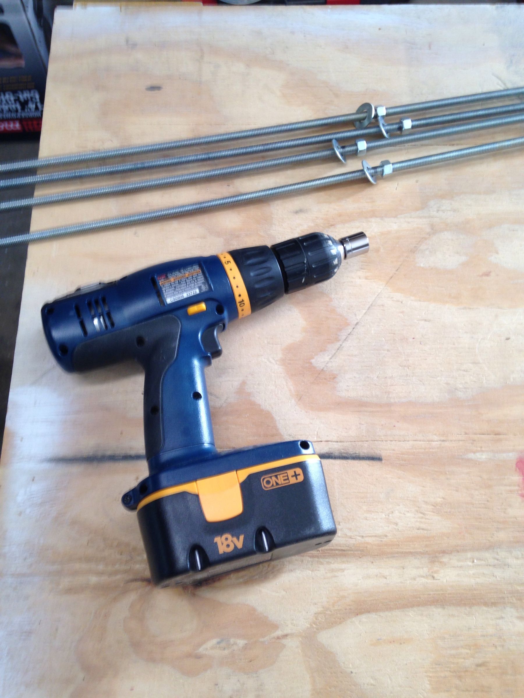 Simple Adjustable Shelving : 4 Steps (with Pictures) - Instructables