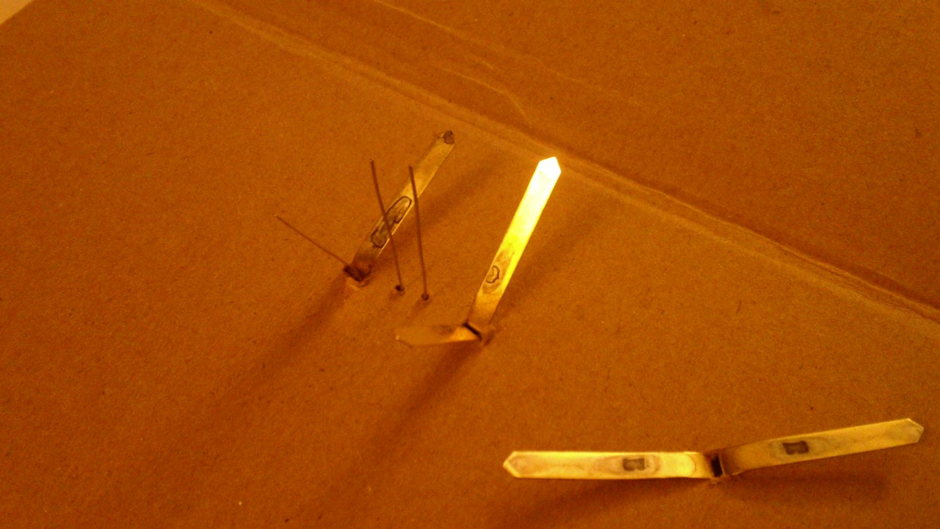 Build a Simple Circuit From a Pizza Box (No Soldering) : 8 Steps (with ...