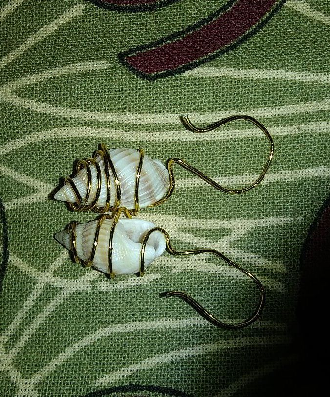 Seashell Earring : 4 Steps - Instructables