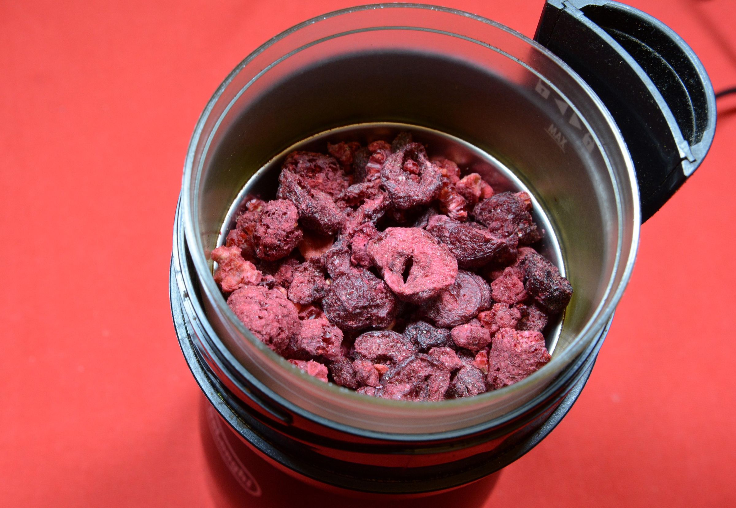 Truffles Coated in Freeze Dried Raspberry Powder : 8 Steps (with ...