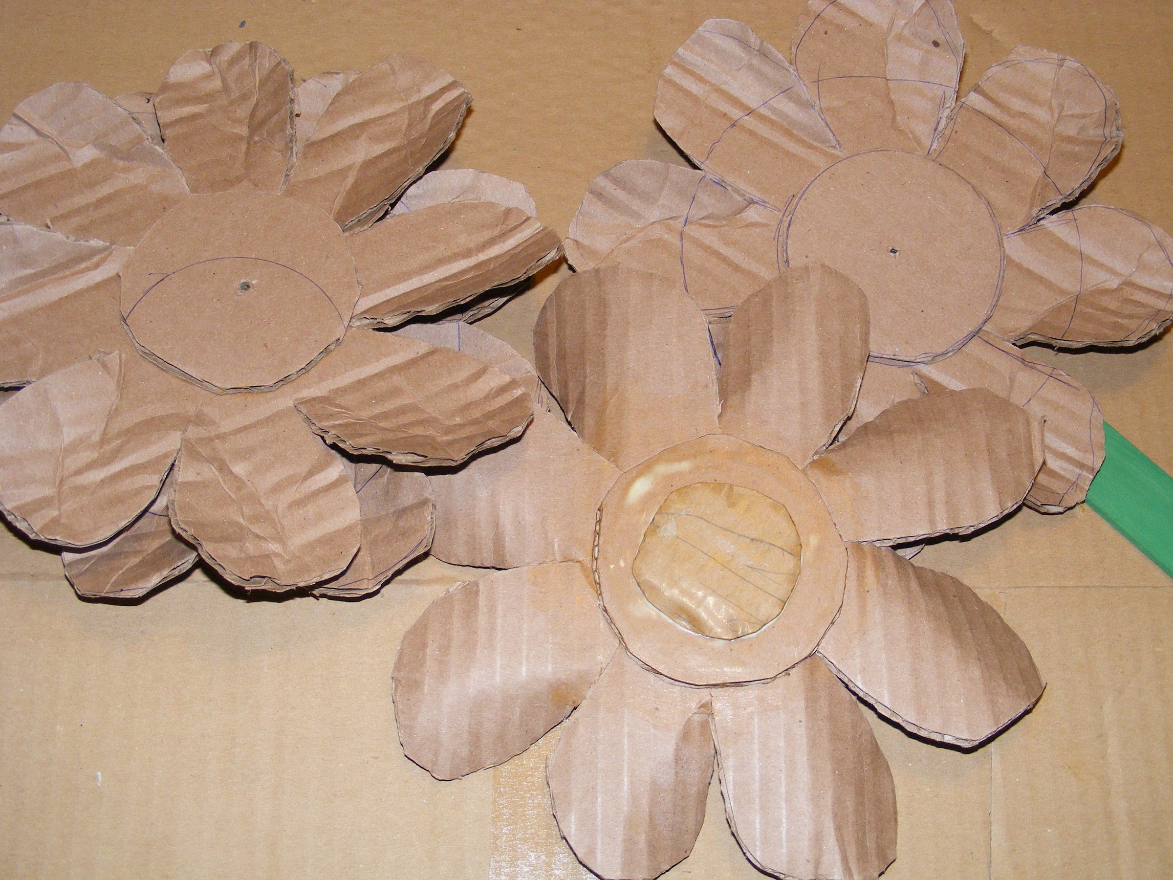Flower Whirligig Robogigithingy : 5 Steps (with Pictures) - Instructables
