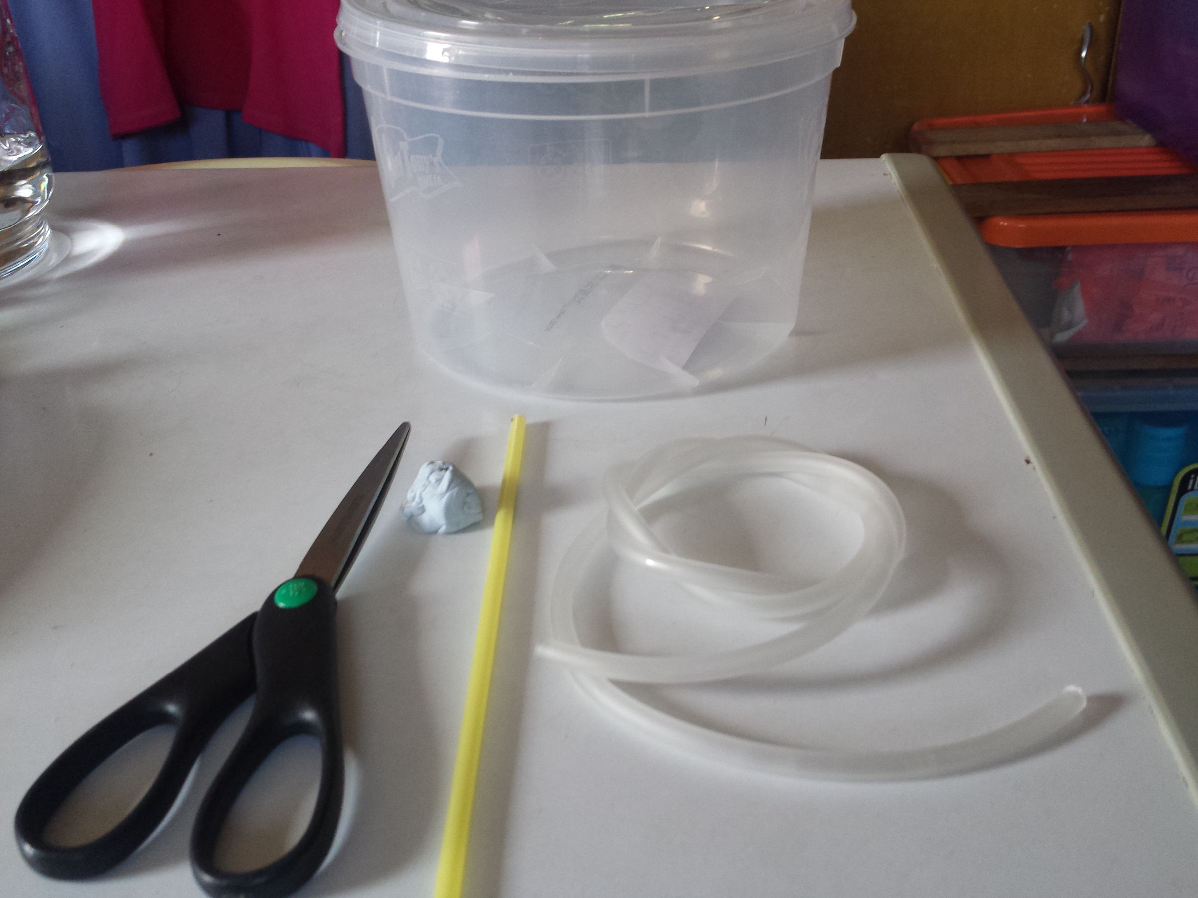 Siphon for Mini Aquariums : 9 Steps (with Pictures) - Instructables