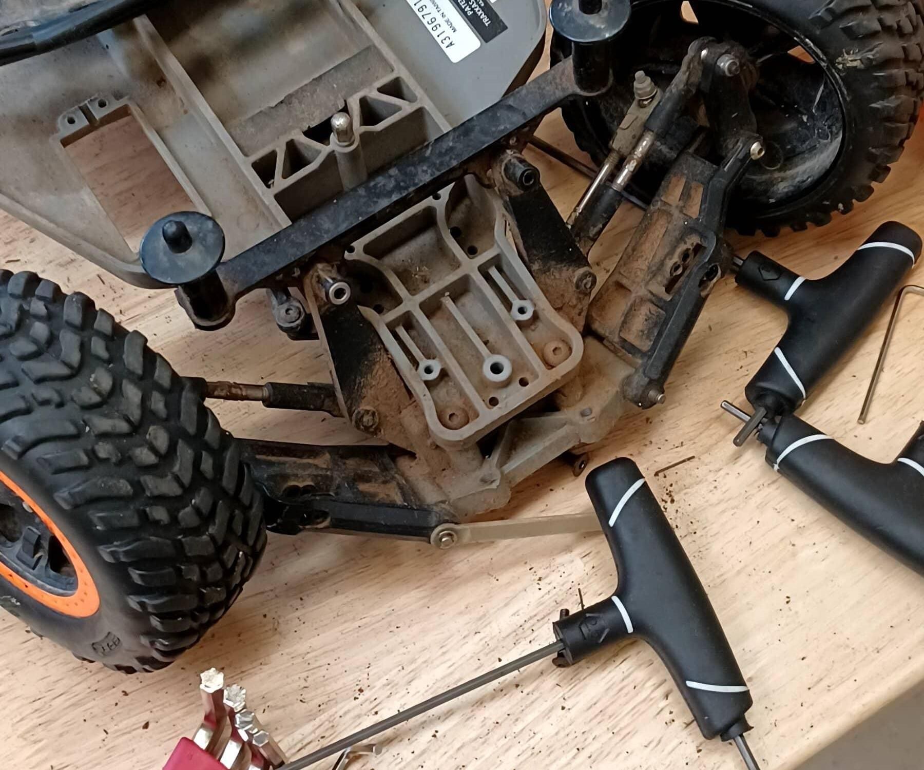 Restore a Junked-up RC Car (Part 1) : 6 Steps - Instructables