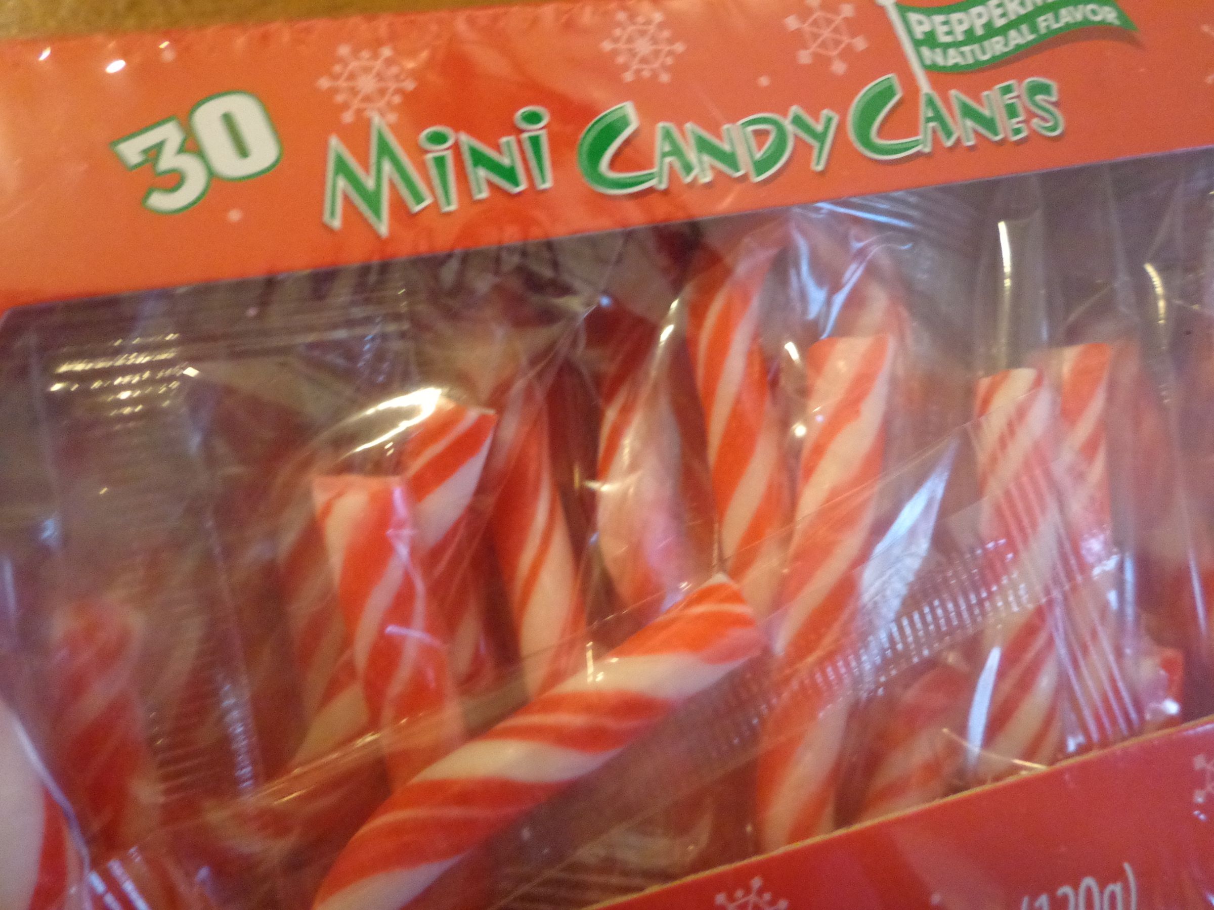 Peppermint Almond Bark : 4 Steps - Instructables