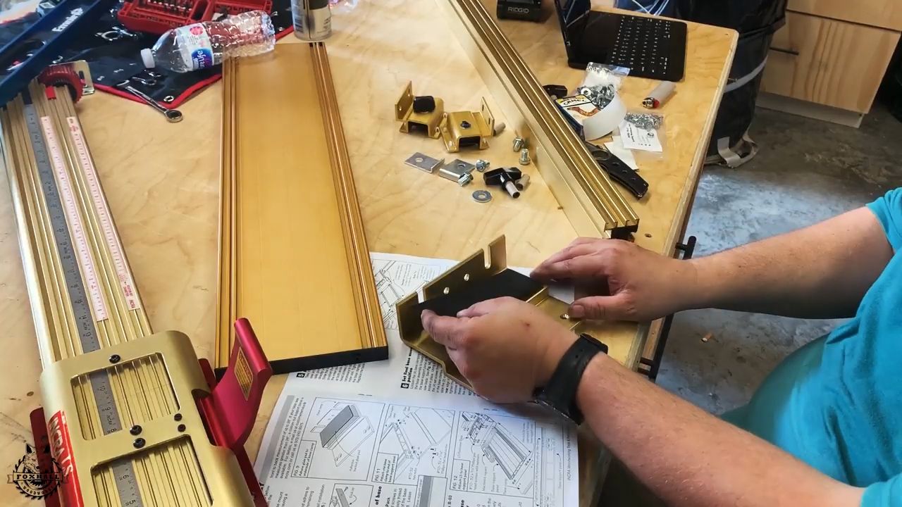How to Install the Incra TS-LS Positioner : 14 Steps - Instructables