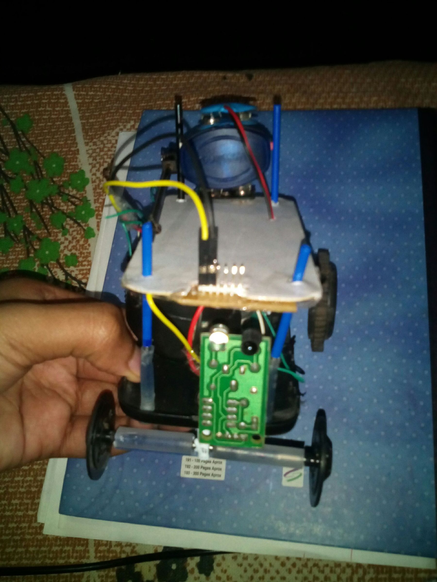 How to Make a Obstacle Avoiding Robot : 6 Steps - Instructables