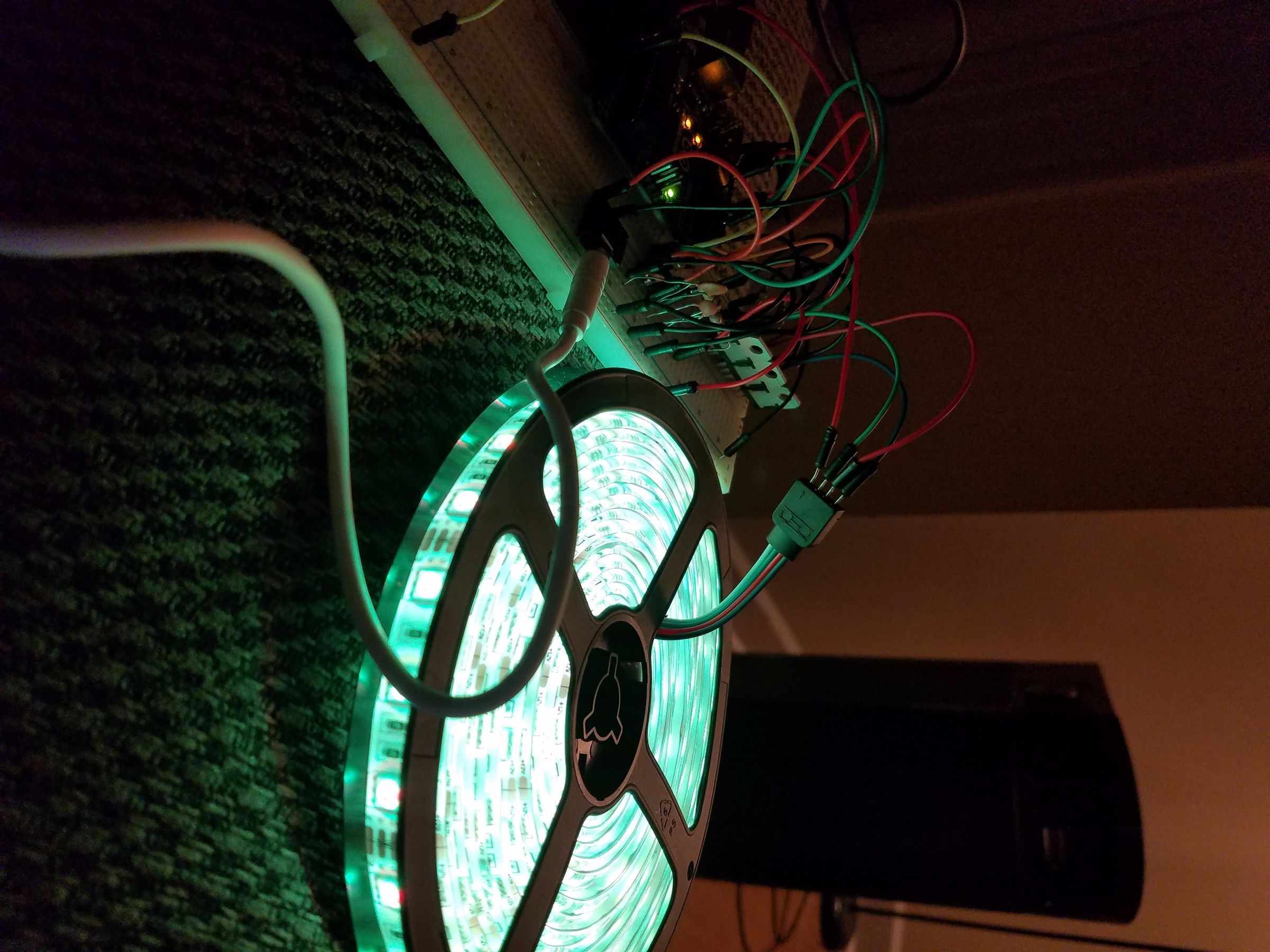 Music Sync Flashing LEDs (Arduino & MSGEQ7) : 6 Steps (with Pictures) - Instructables