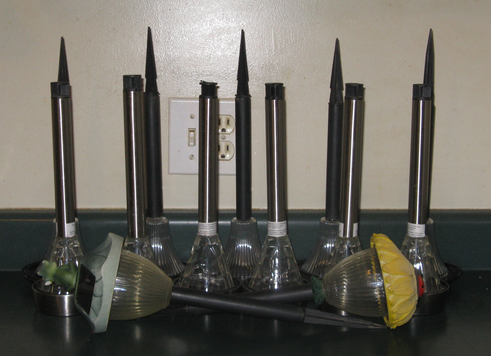 Simple Solar Circuits : 11 Steps (with Pictures) - Instructables