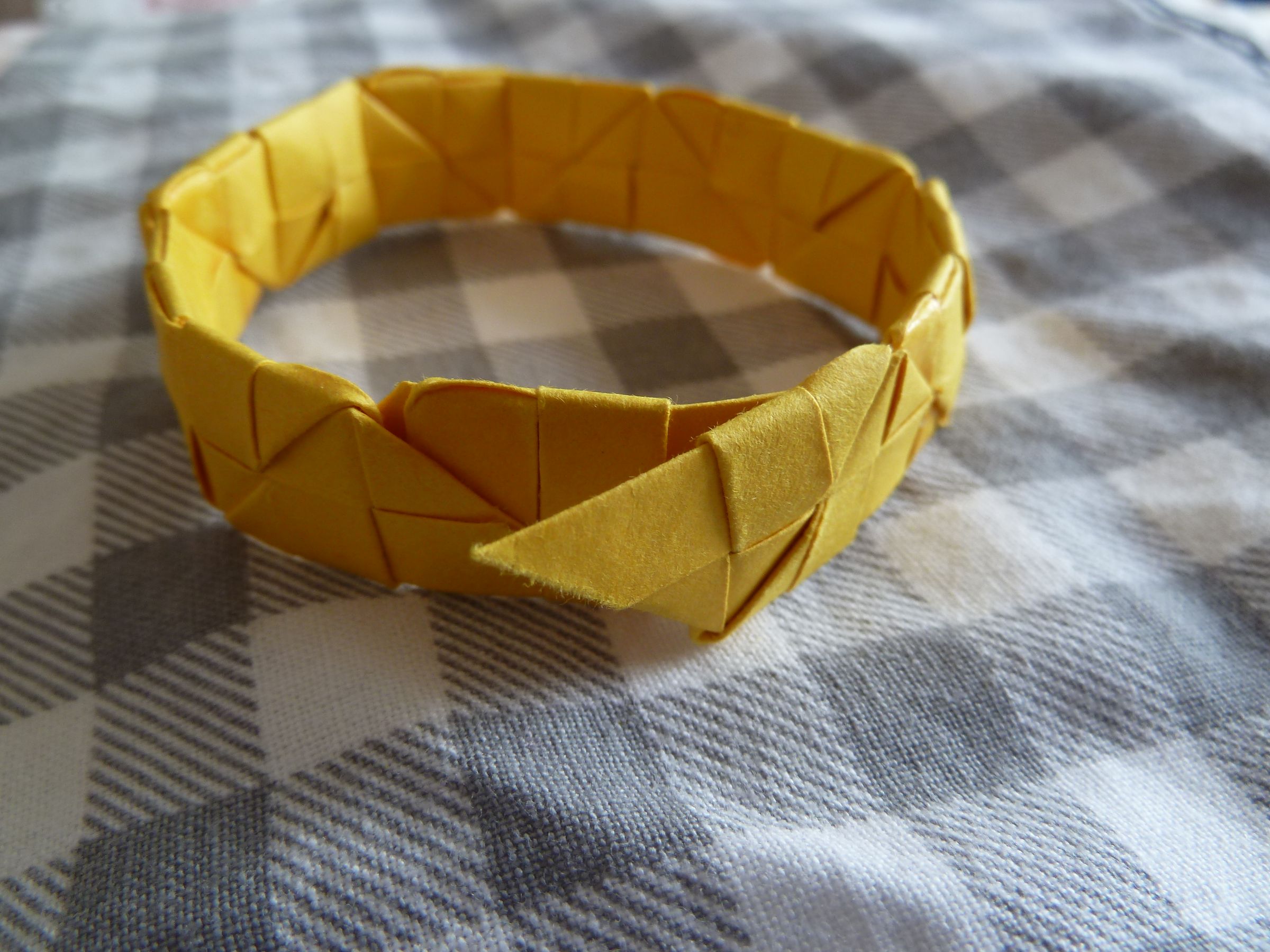 Origami Square Bracelets : 9 Steps (with Pictures) - Instructables