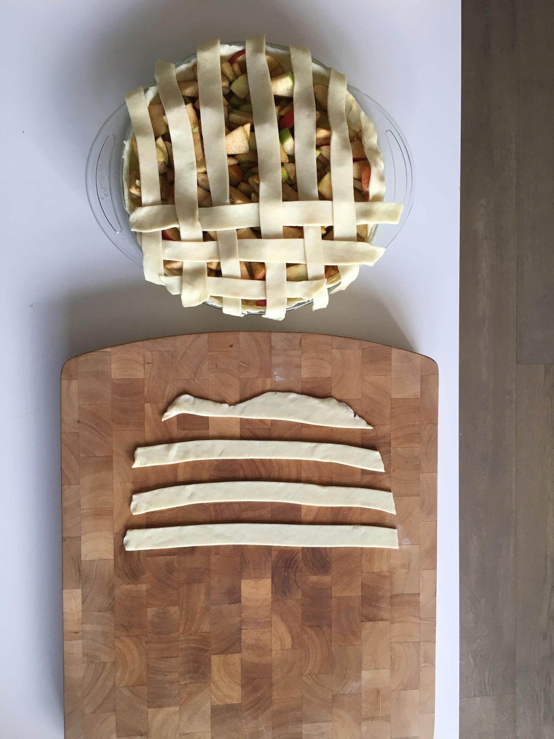 Simple How-to for Making a Lattice Crust for a Pie : 8 Steps (with ...
