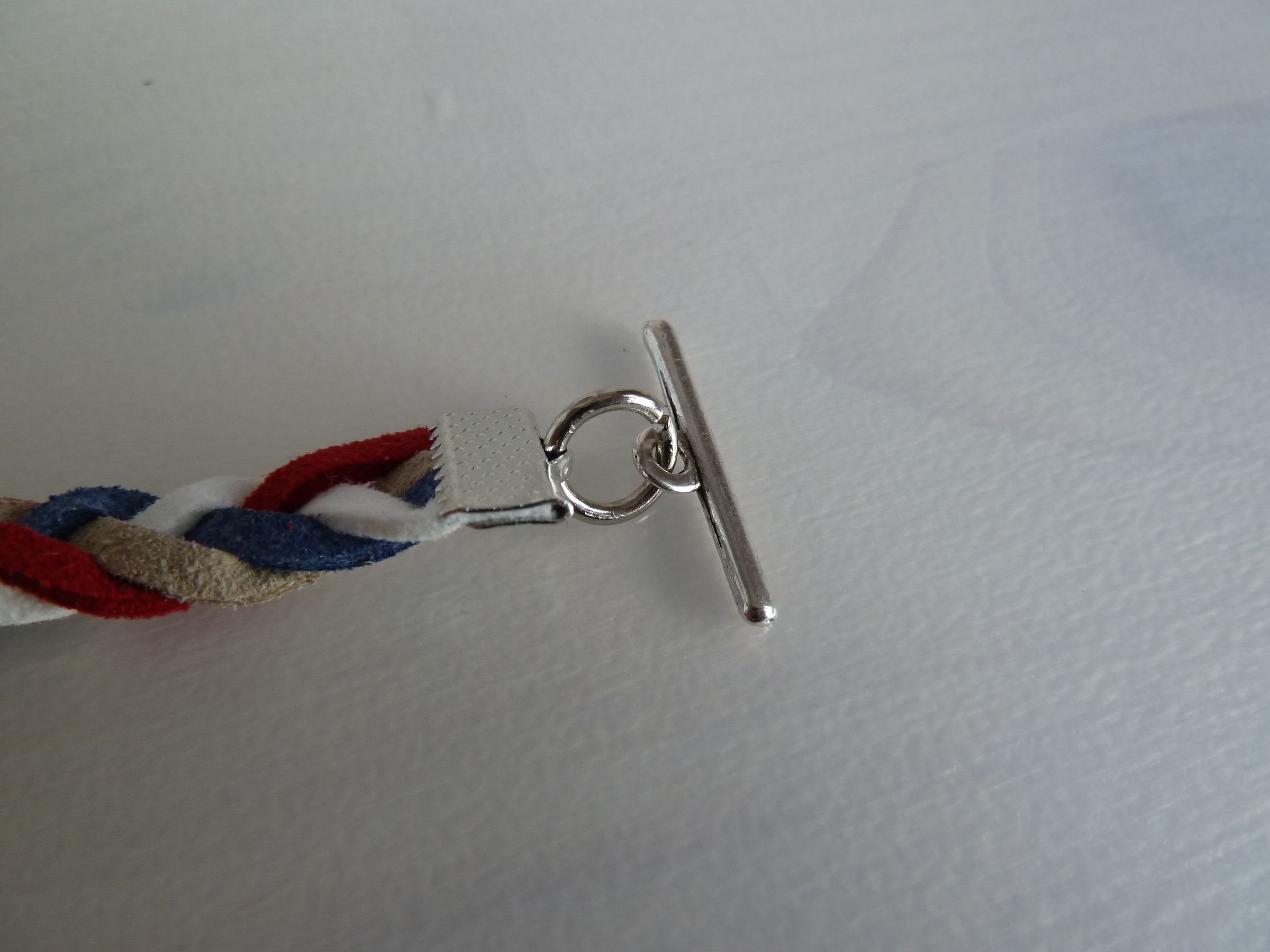 Four Strands Braided Bracelets : 8 Steps (with Pictures) - Instructables