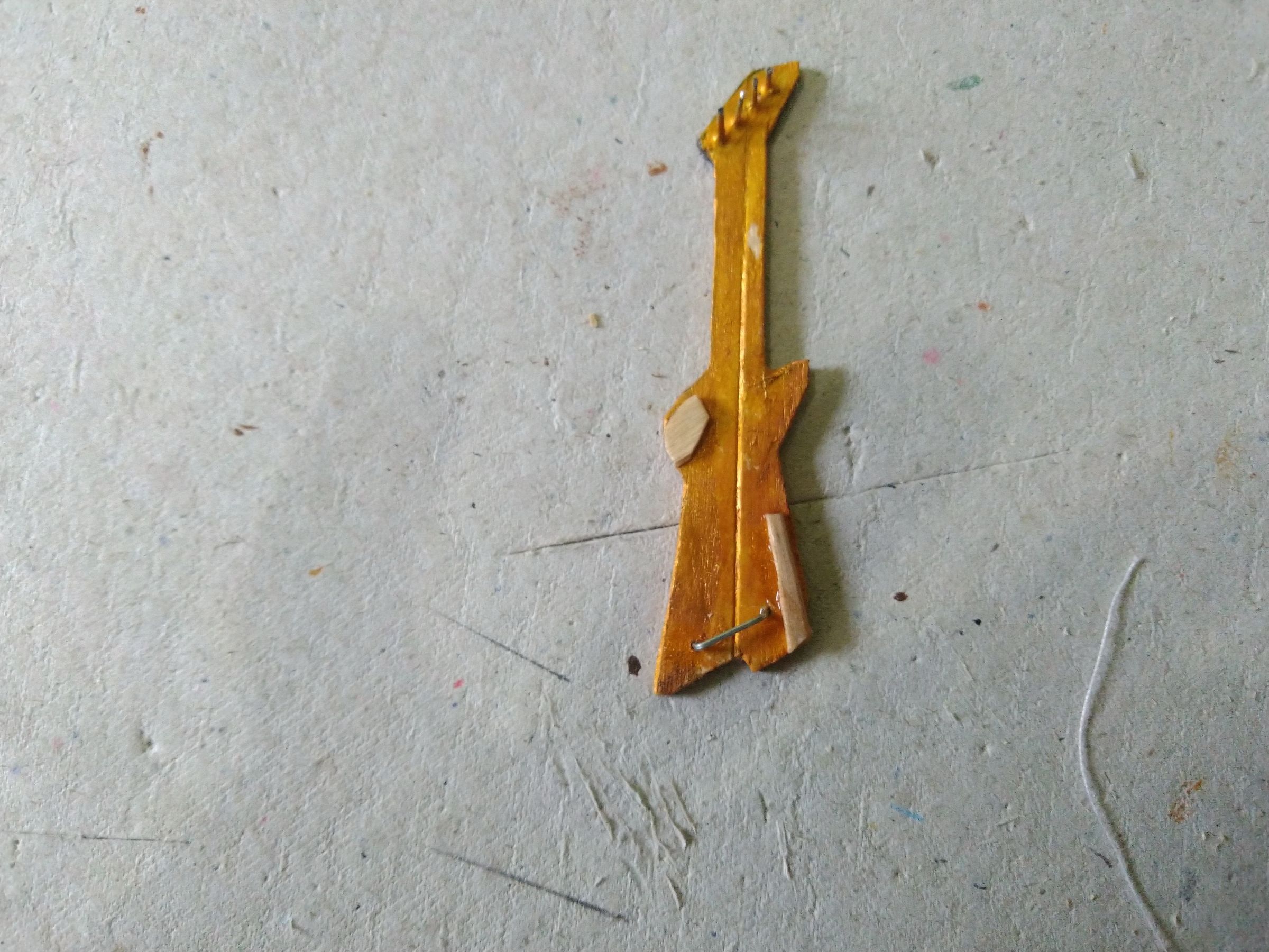 Tiny Electric Guitar : 6 Steps - Instructables