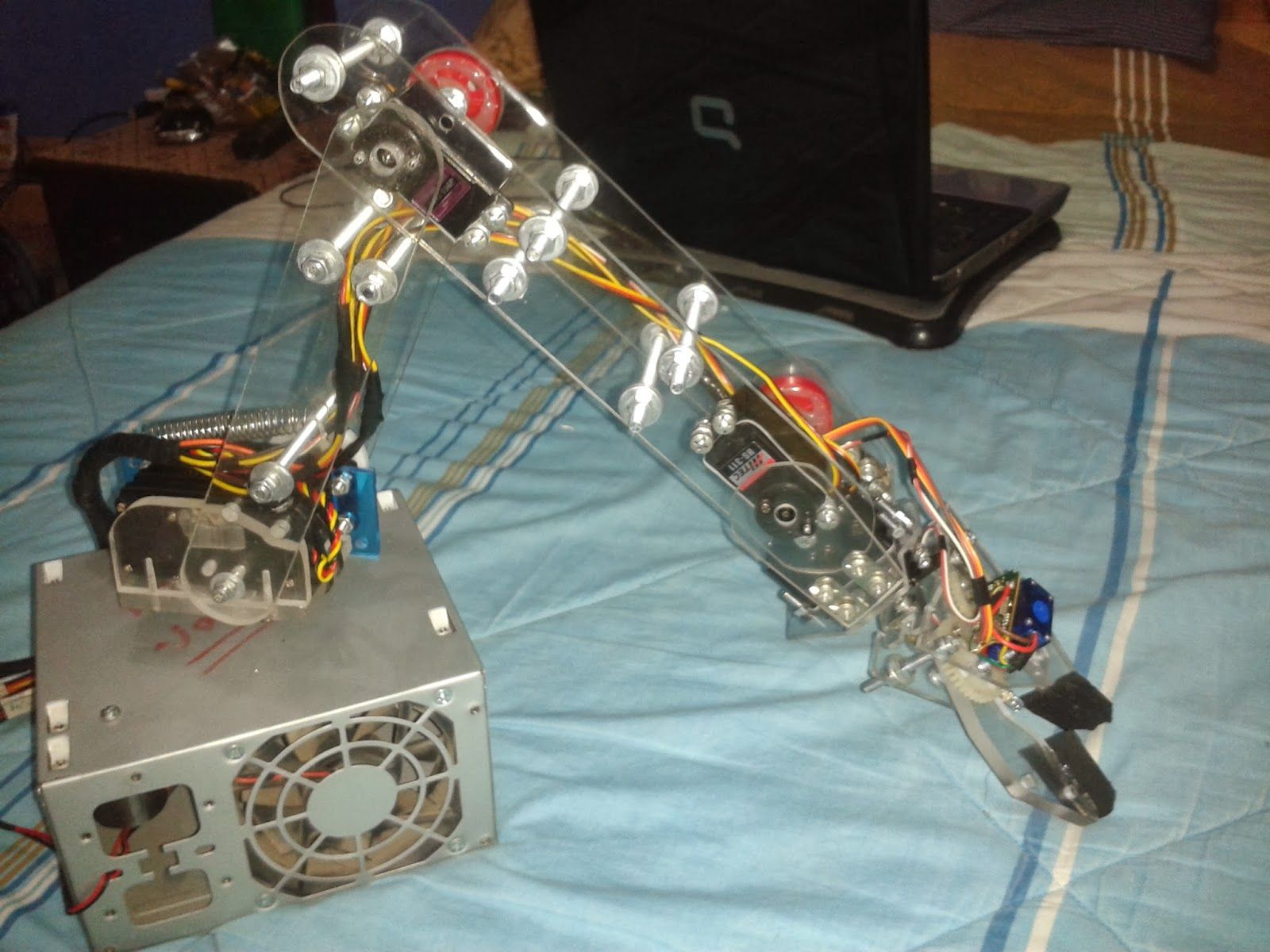 ROBOTIC ARM Arduino Controlled : 8 Steps - Instructables