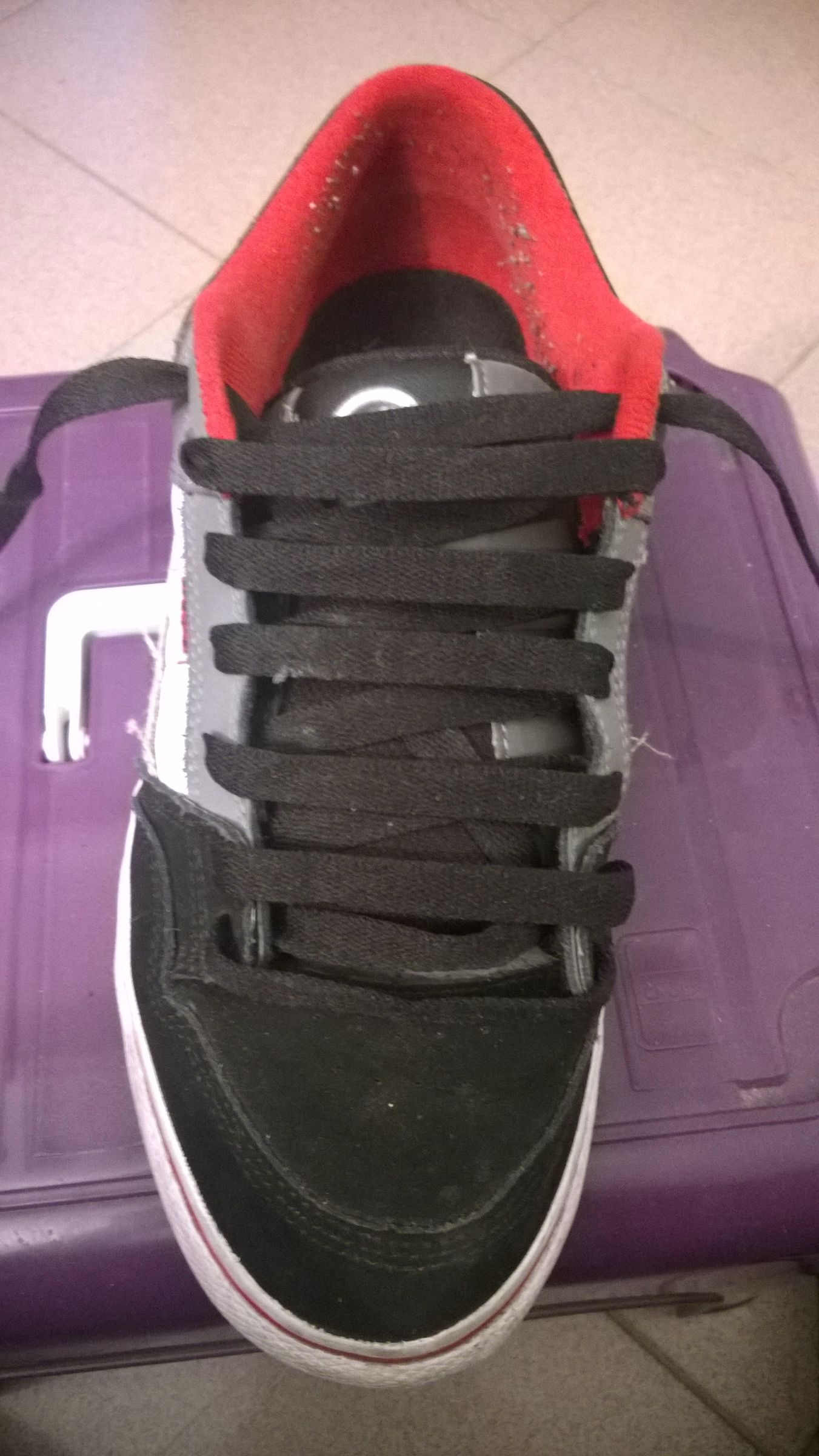 Checked Shoe (using Your Shoelace) : 5 Steps - Instructables