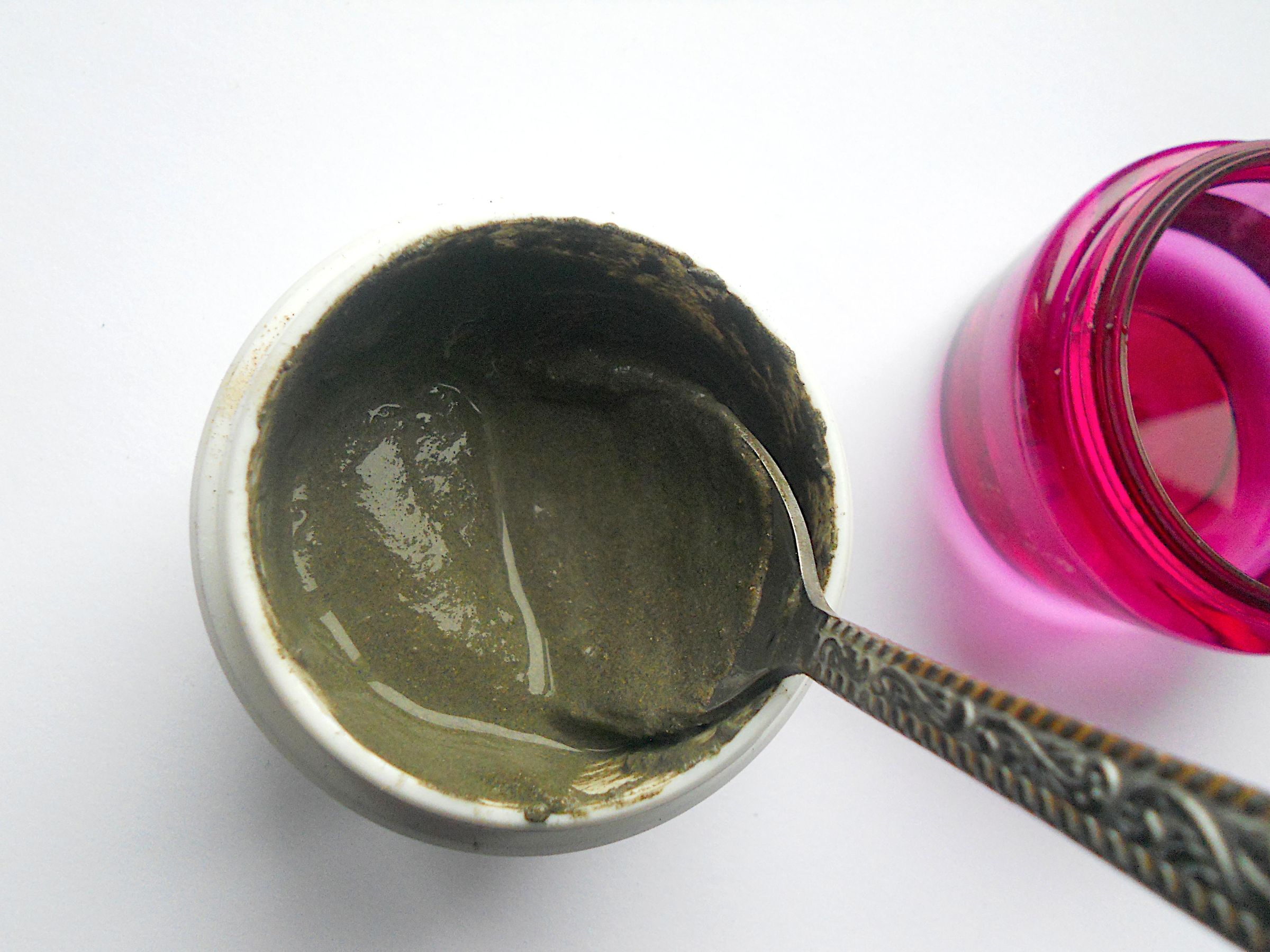 Concrete Buttons Using Foil and Glue : 12 Steps (with Pictures ...