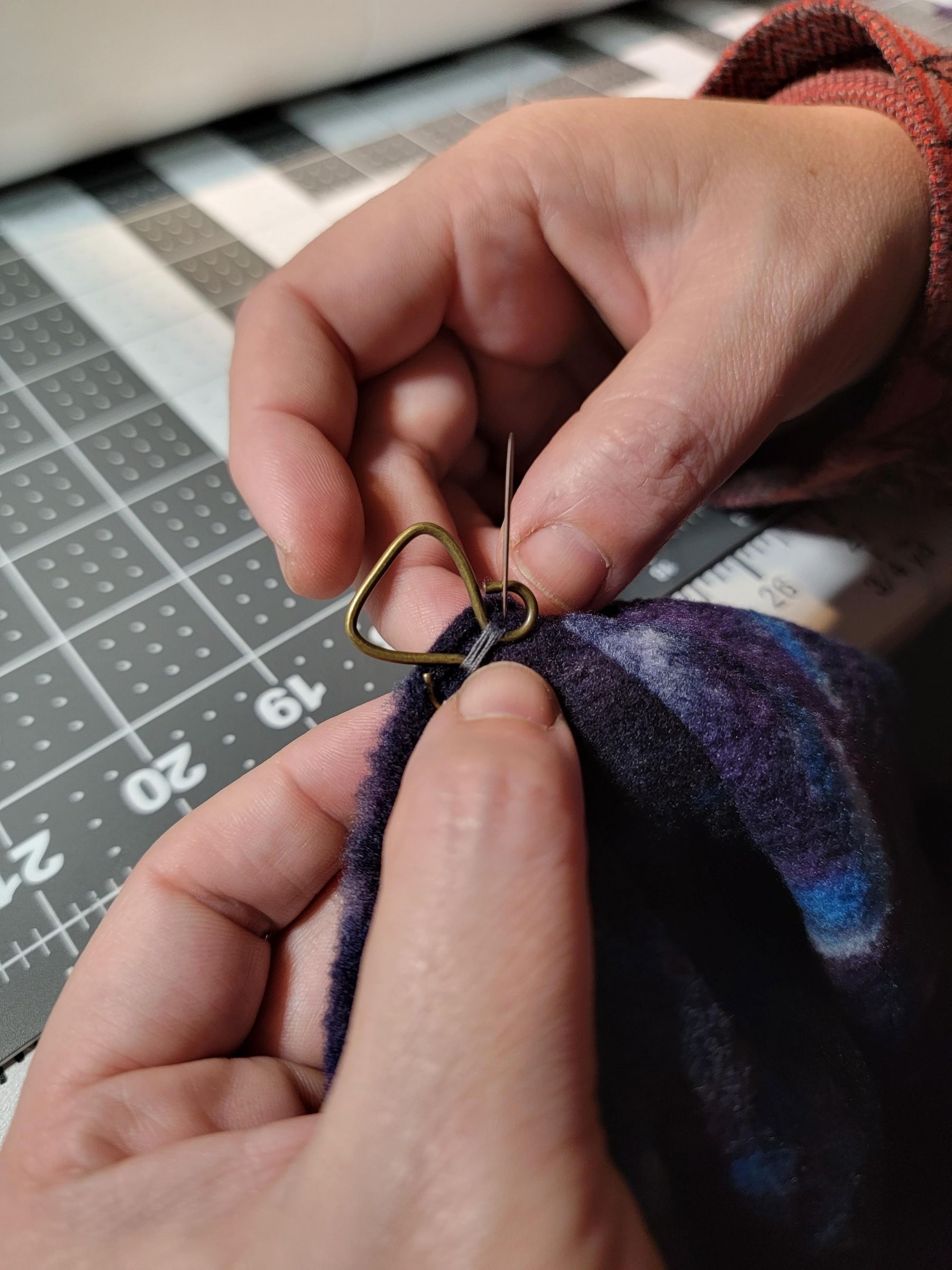 An Easy Costume Cloak : 3 Steps (with Pictures) - Instructables