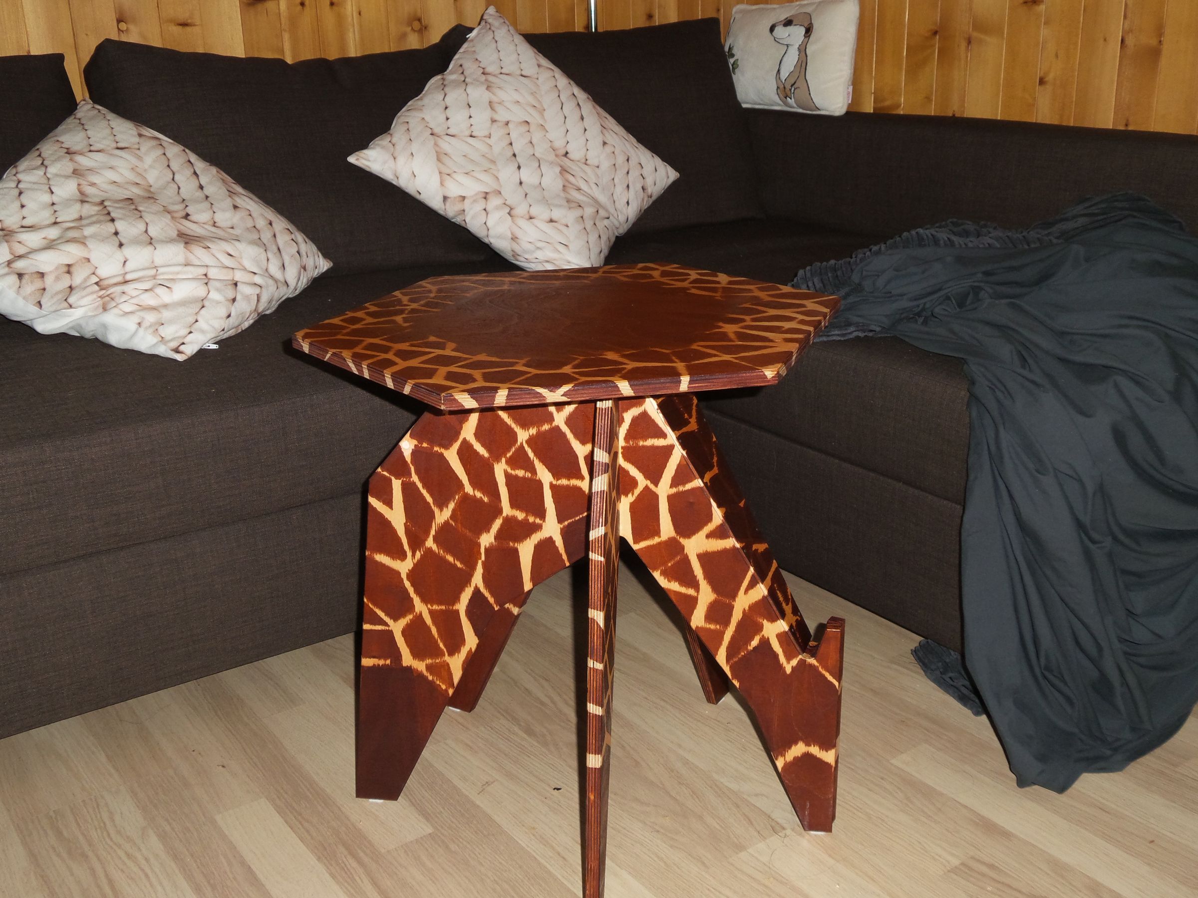 Giraffe Table : 5 Steps (with Pictures) - Instructables
