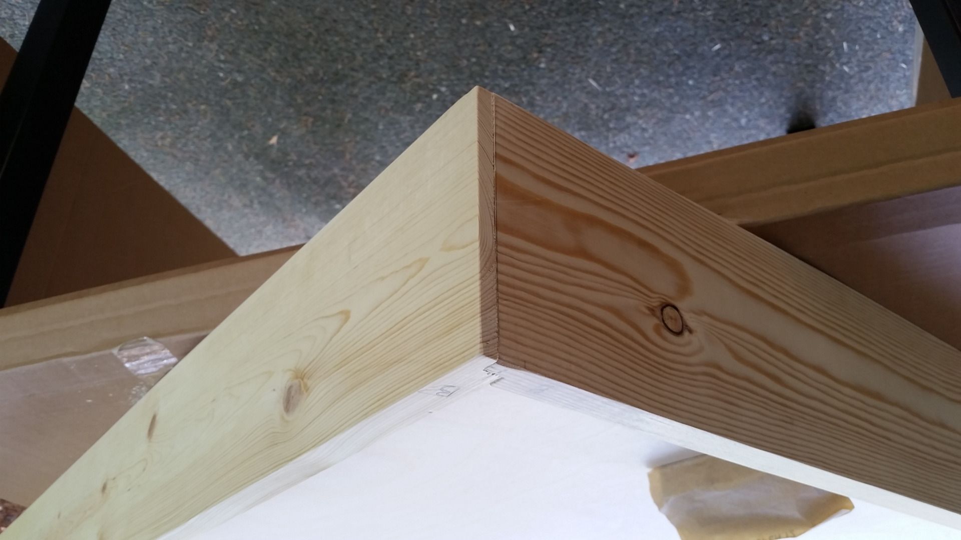 Convert IKEA Bar Table Into a Boardgaming Table : 3 Steps - Instructables