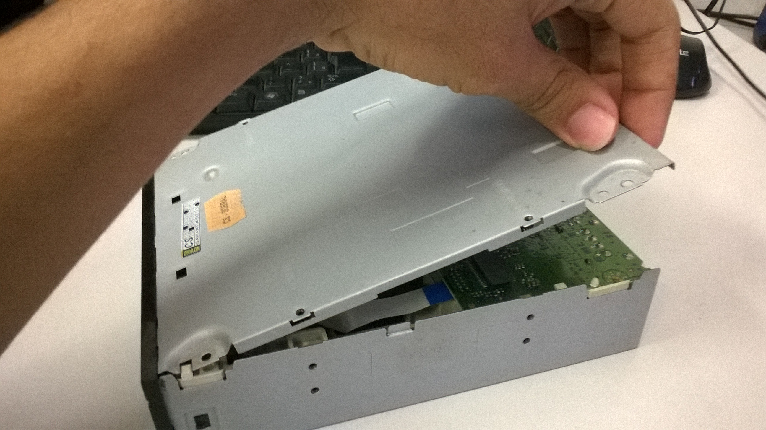 Disassembling a CD/DVD Reader and Reusing Its Parts : 12 Steps (with ...