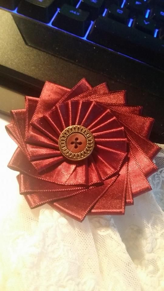 Make a Ribbon Cockade : 10 Steps - Instructables