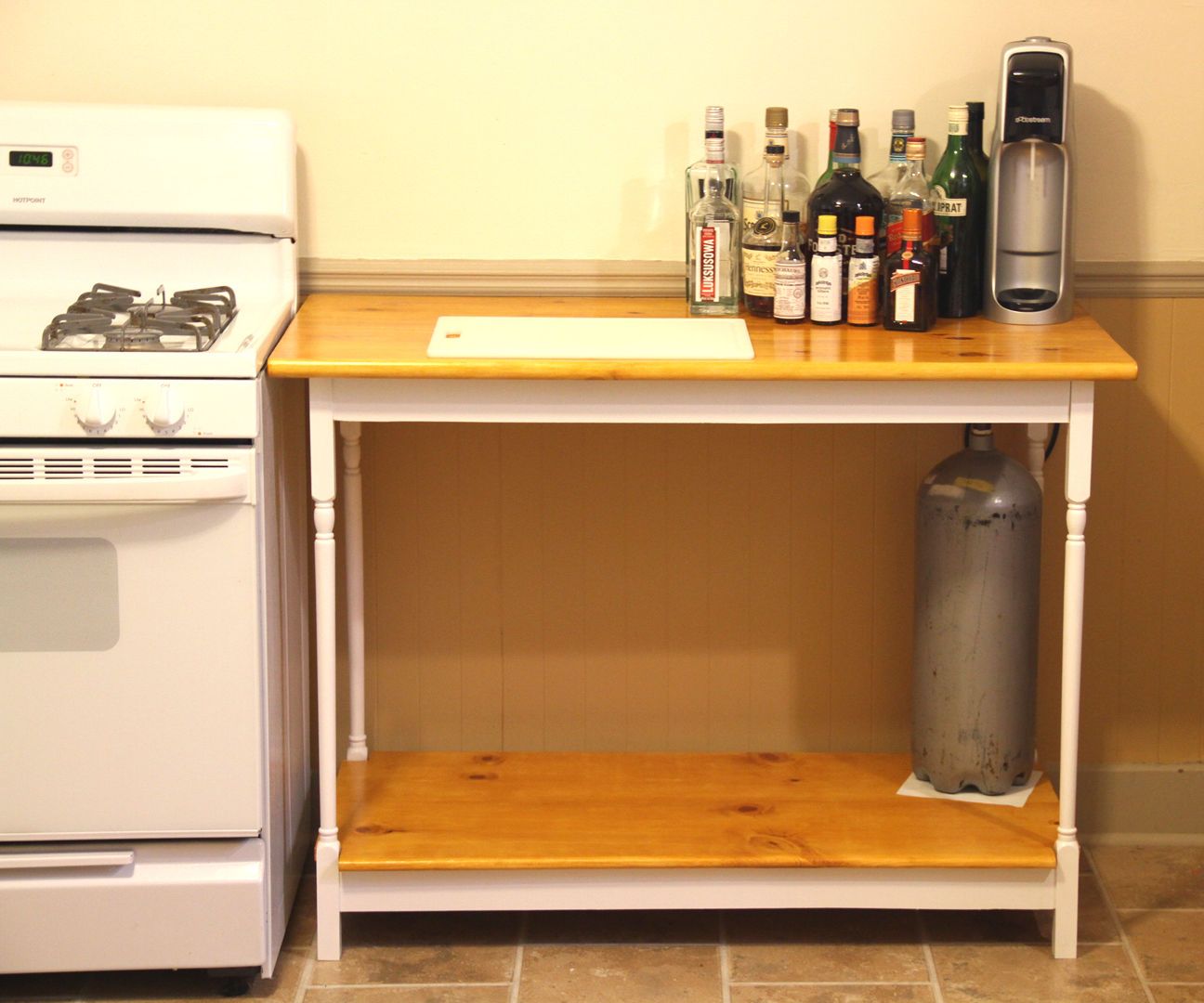 Kitchen Island/Utility Table : 7 Steps (with Pictures) - Instructables