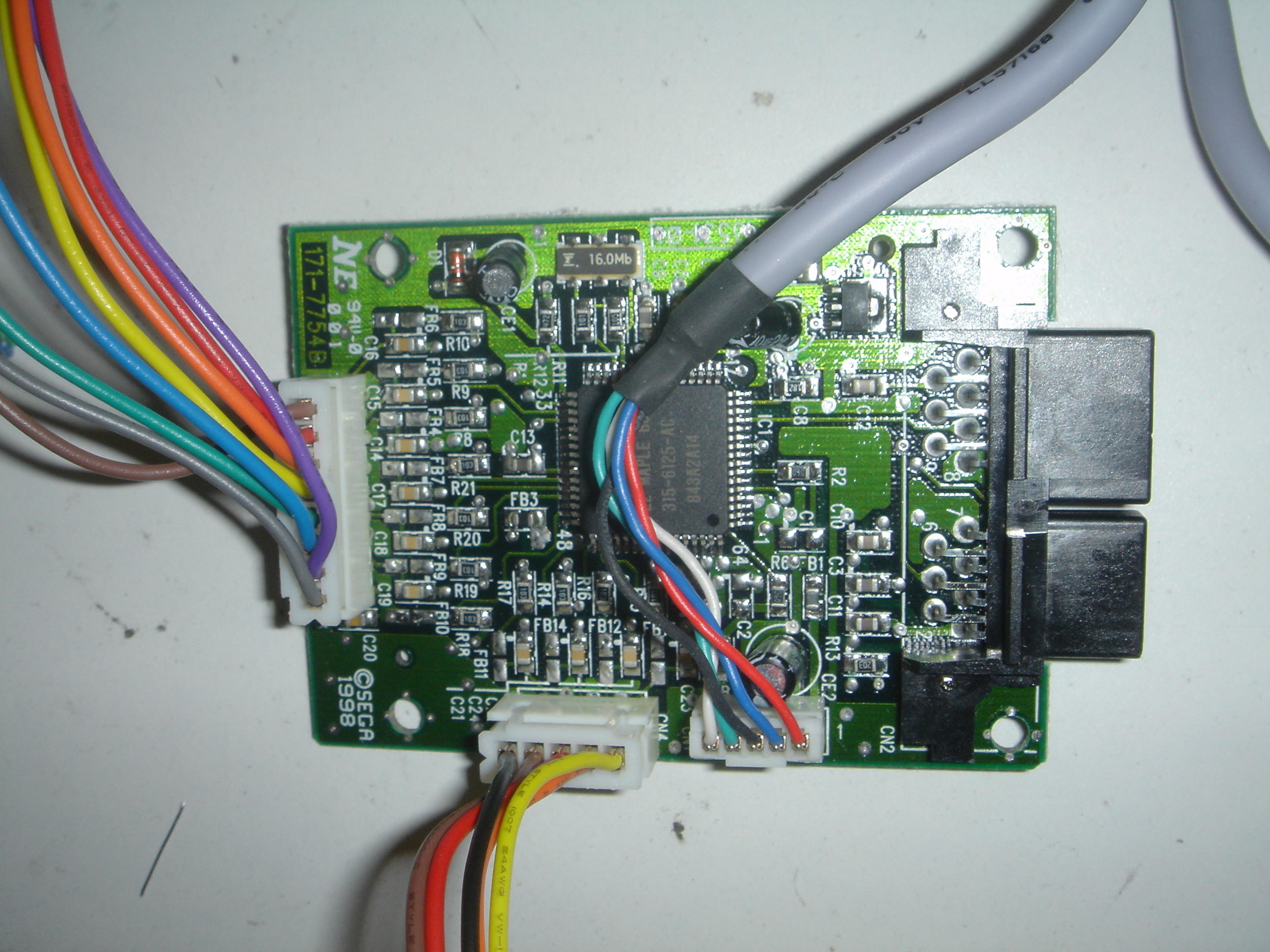 How to Piggyback a Dreamcast Controller on a Universal PCB : 9 Steps ...