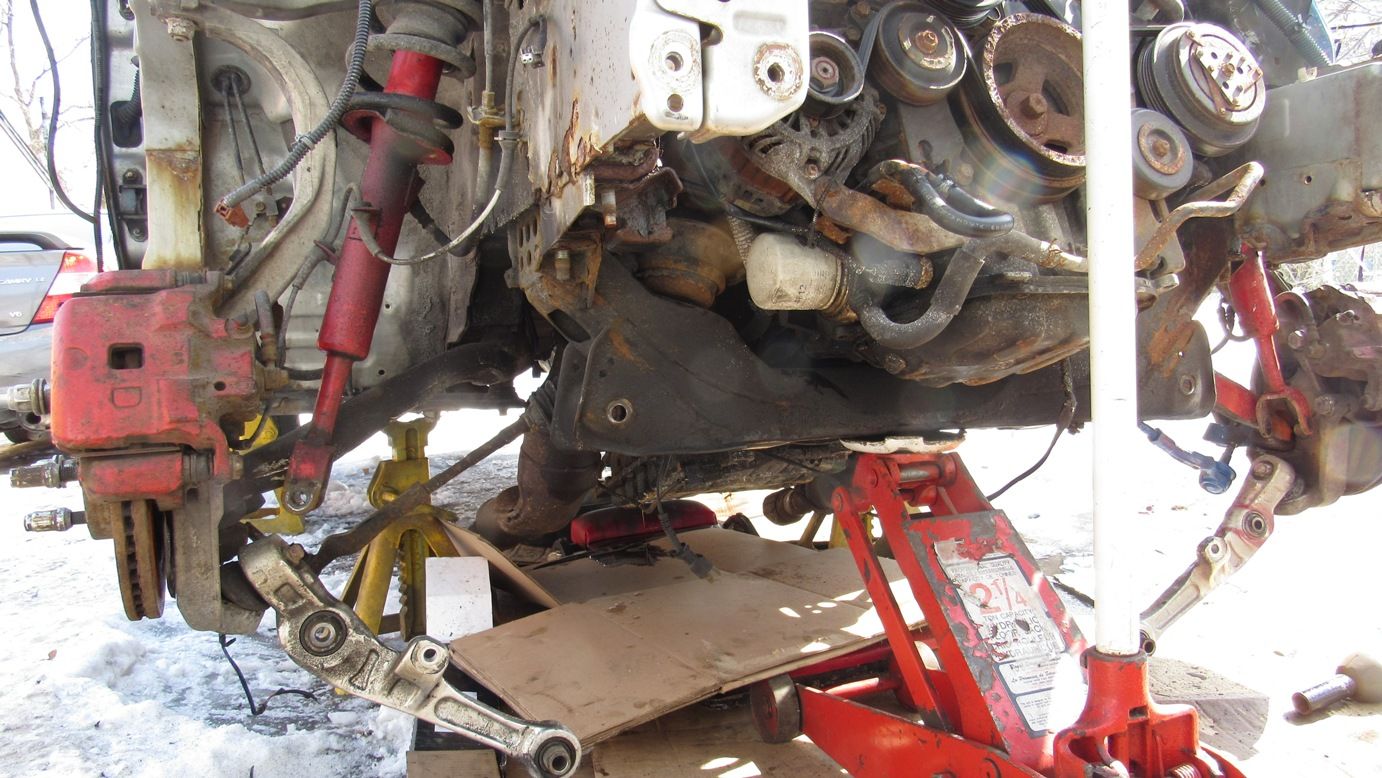 How to Remove a Car Engine and Transmission : 7 Steps - Instructables