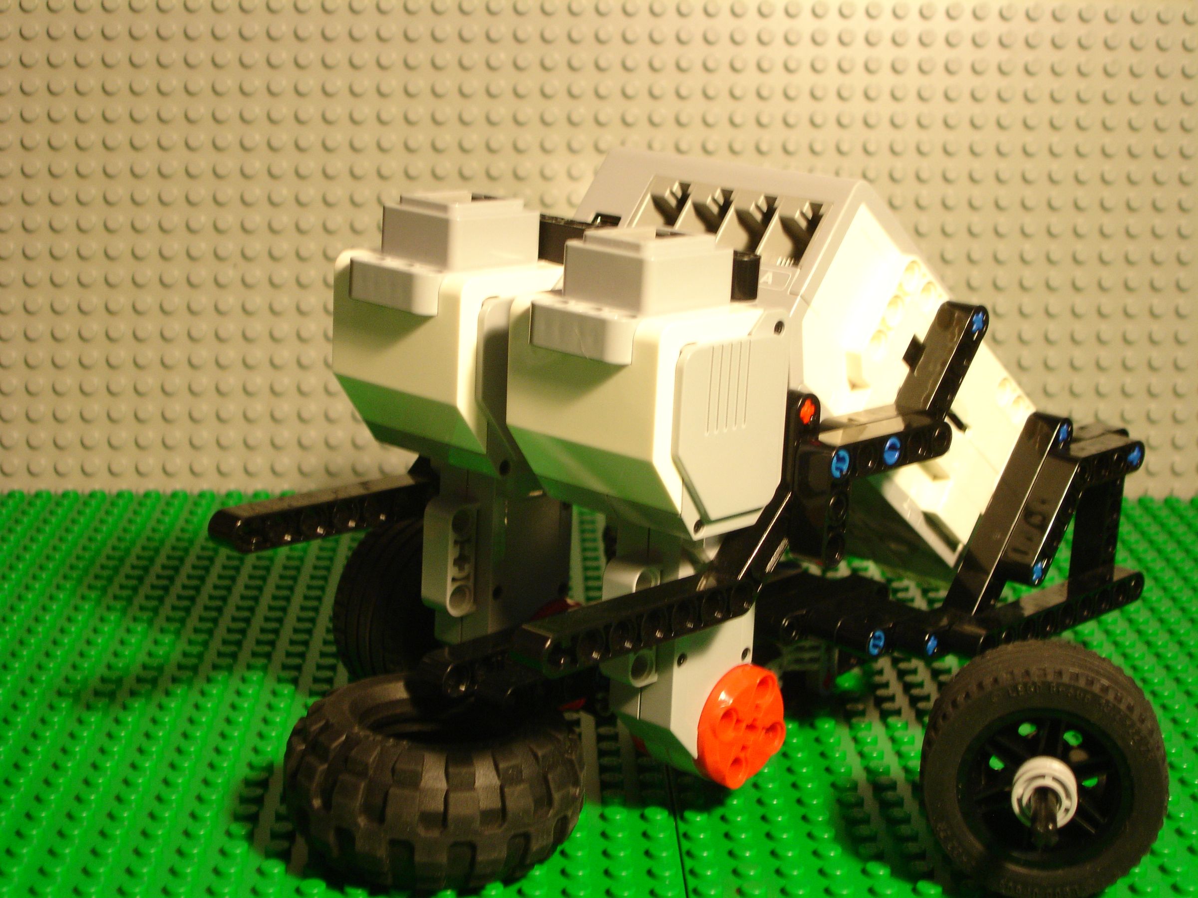 Build a Simple LEGO Starter Robot : 7 Steps - Instructables