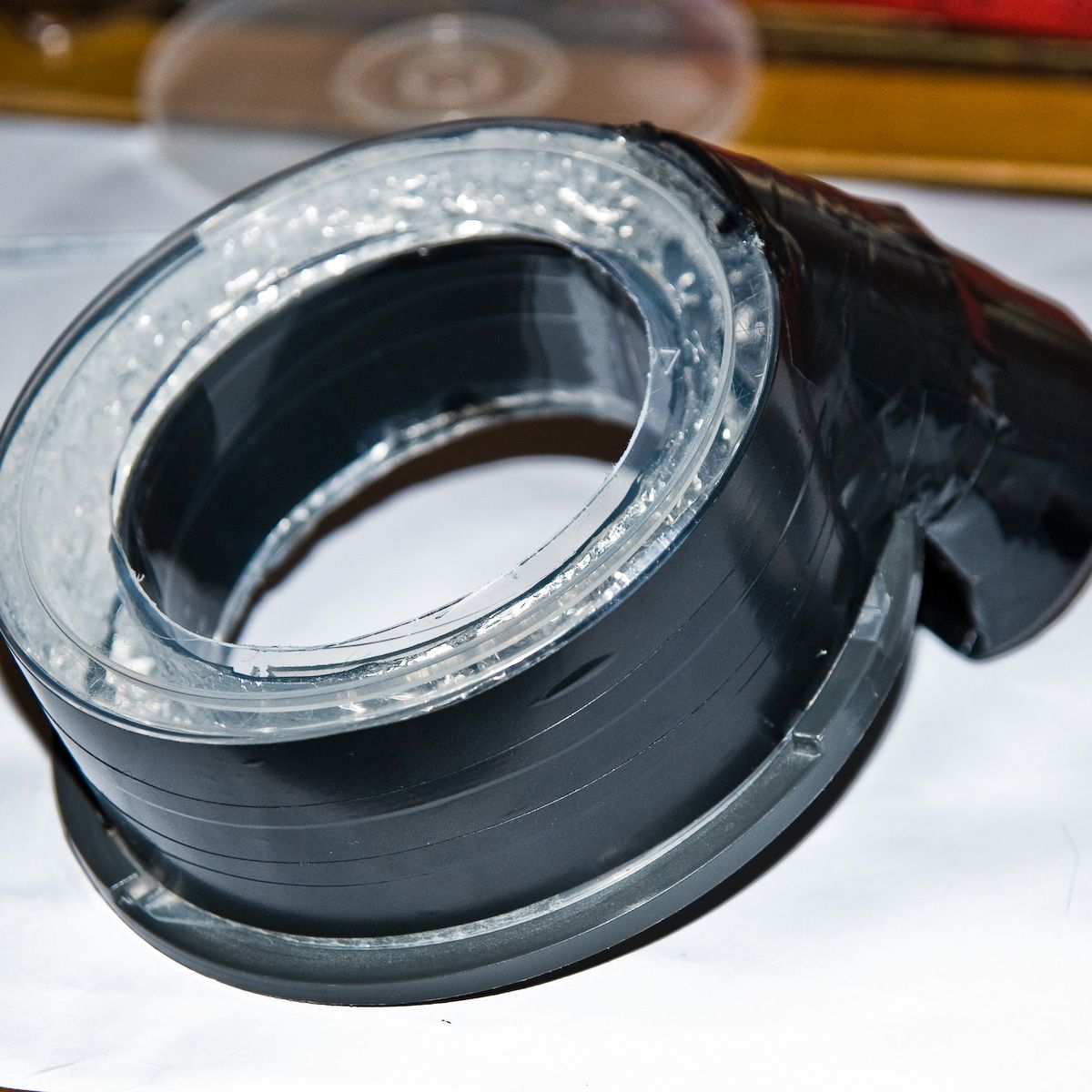 5$ DSLR Onboard Ring Flash Adapter : 5 Steps - Instructables