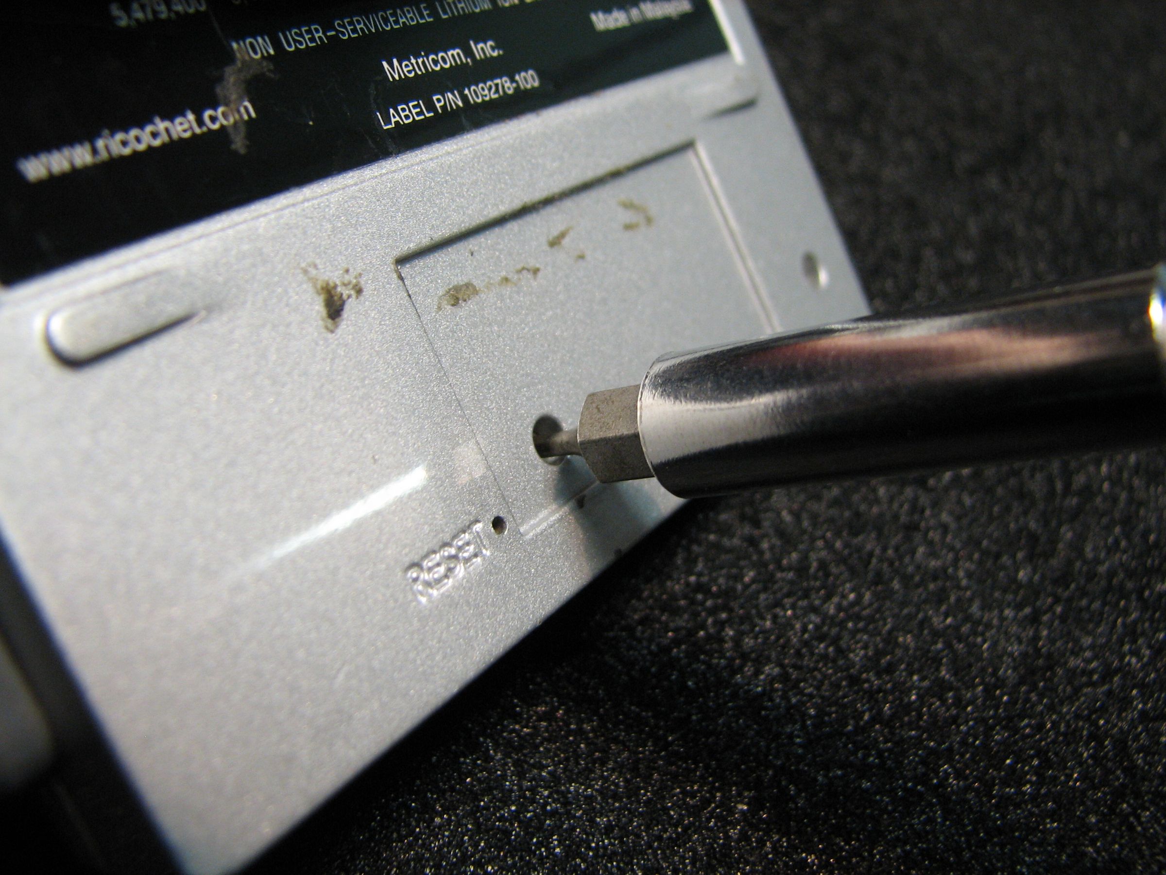 Mod a Ricochet Radio Modem to Take an External Antenna : 8 Steps ...