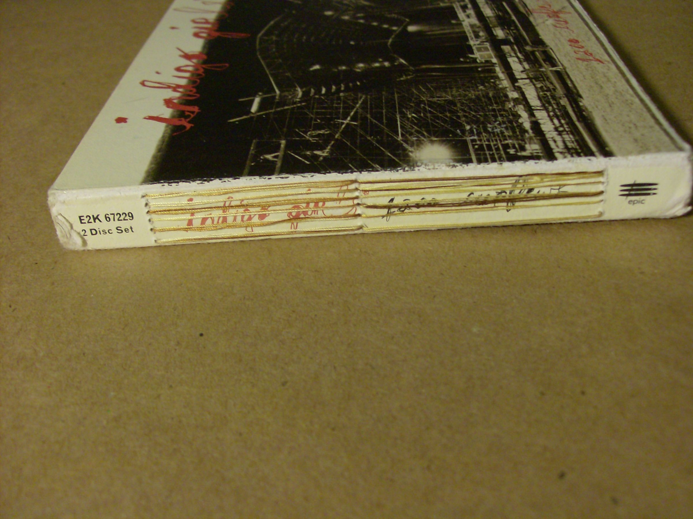 Upcycle Your Old CD Covers : 6 Steps - Instructables