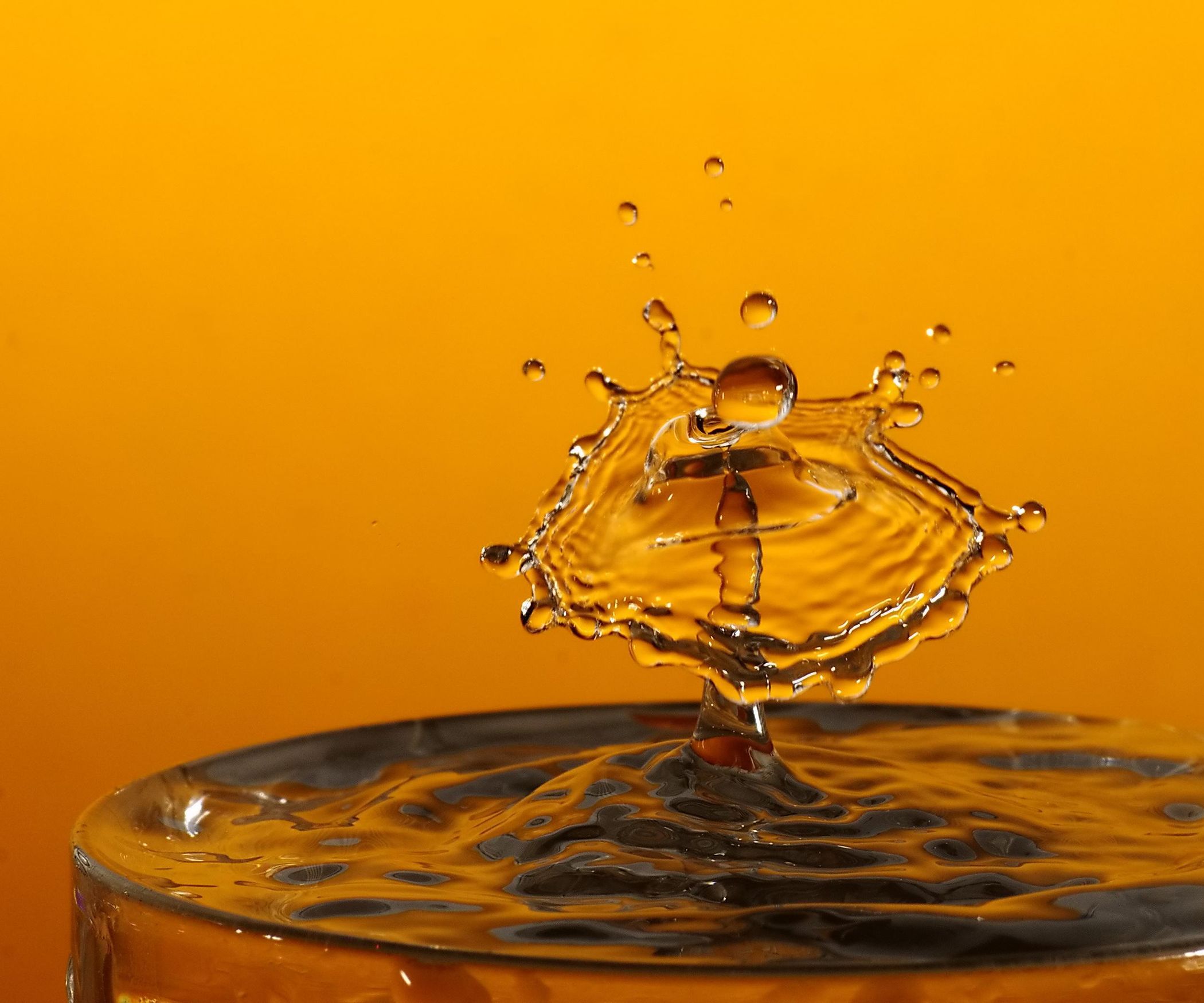 Splash! Water Droplet Photography : 10 Steps (with Pictures ...