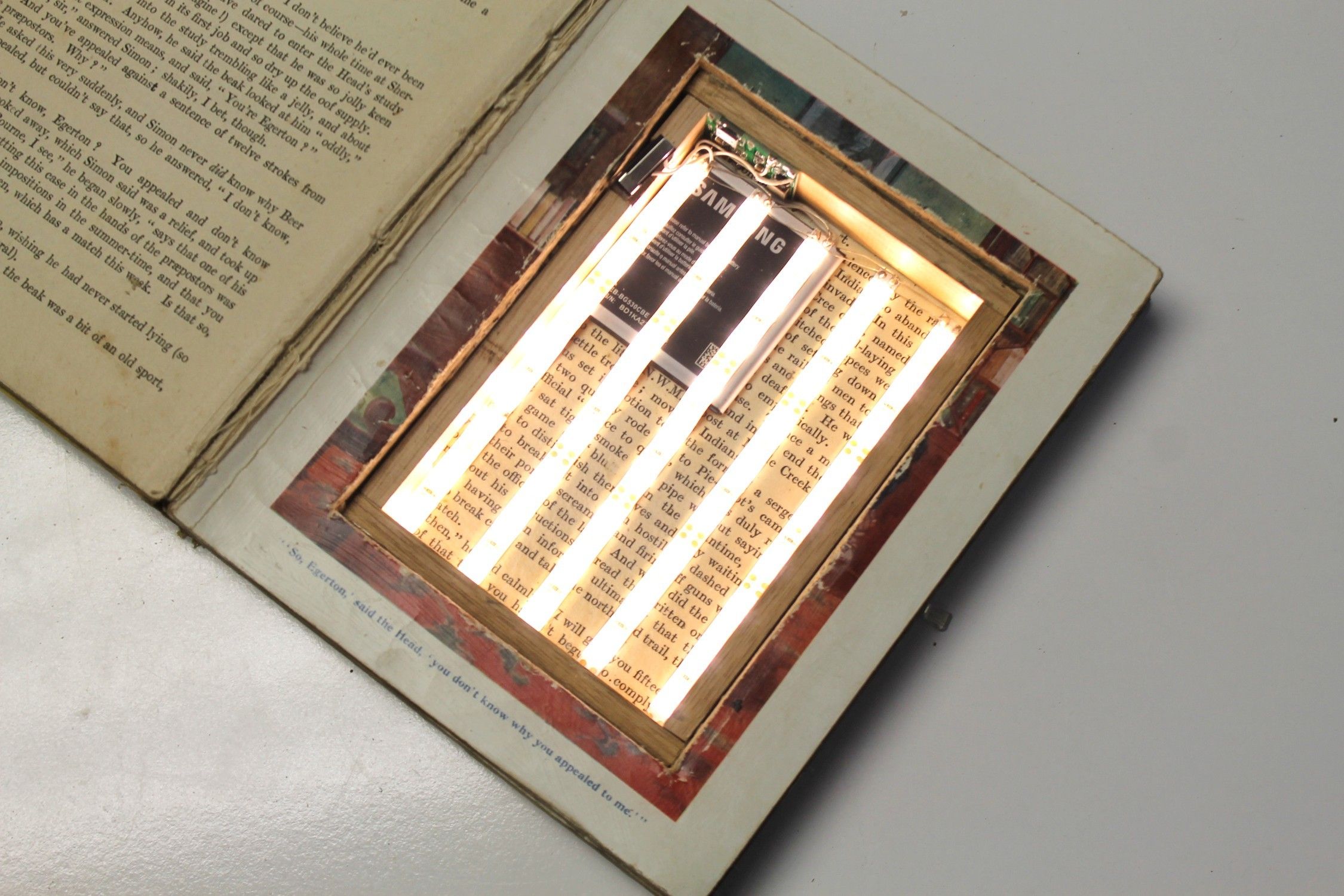 LED Book Light - Inside a Book! : 10 Steps (with Pictures) - Instructables