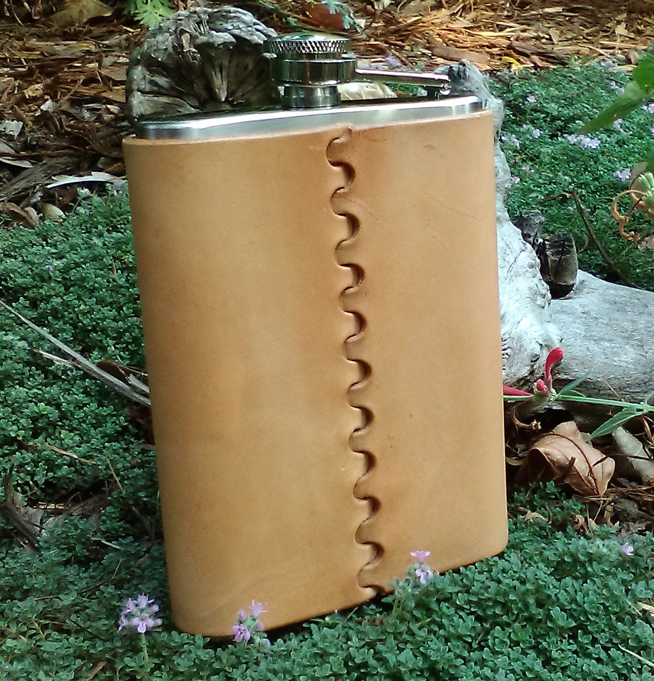 Make a No-Stitch Leather Flask Cover : 11 Steps (with Pictures ...