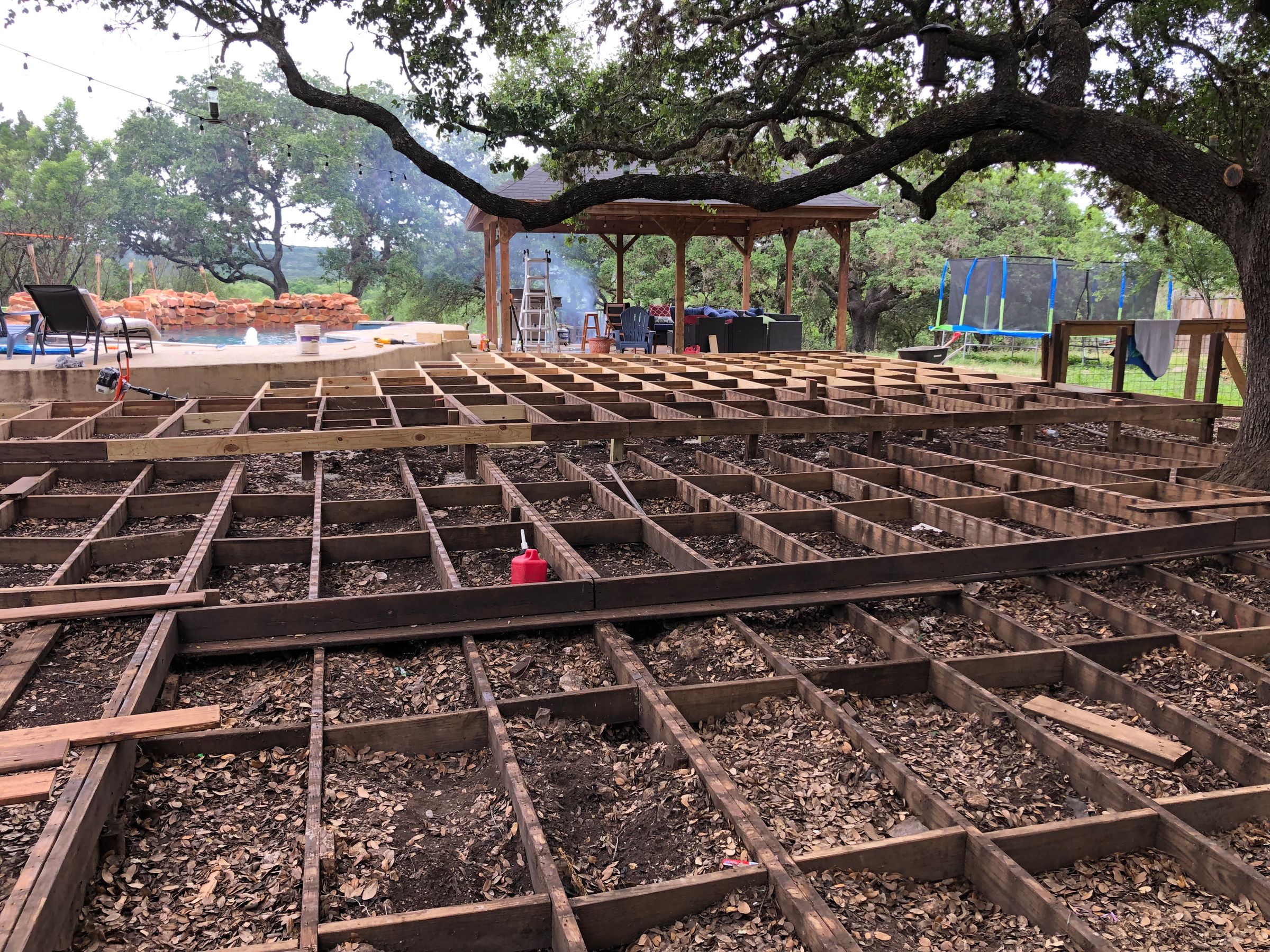 Redoing a Deck and Saving the Boards. : 5 Steps - Instructables