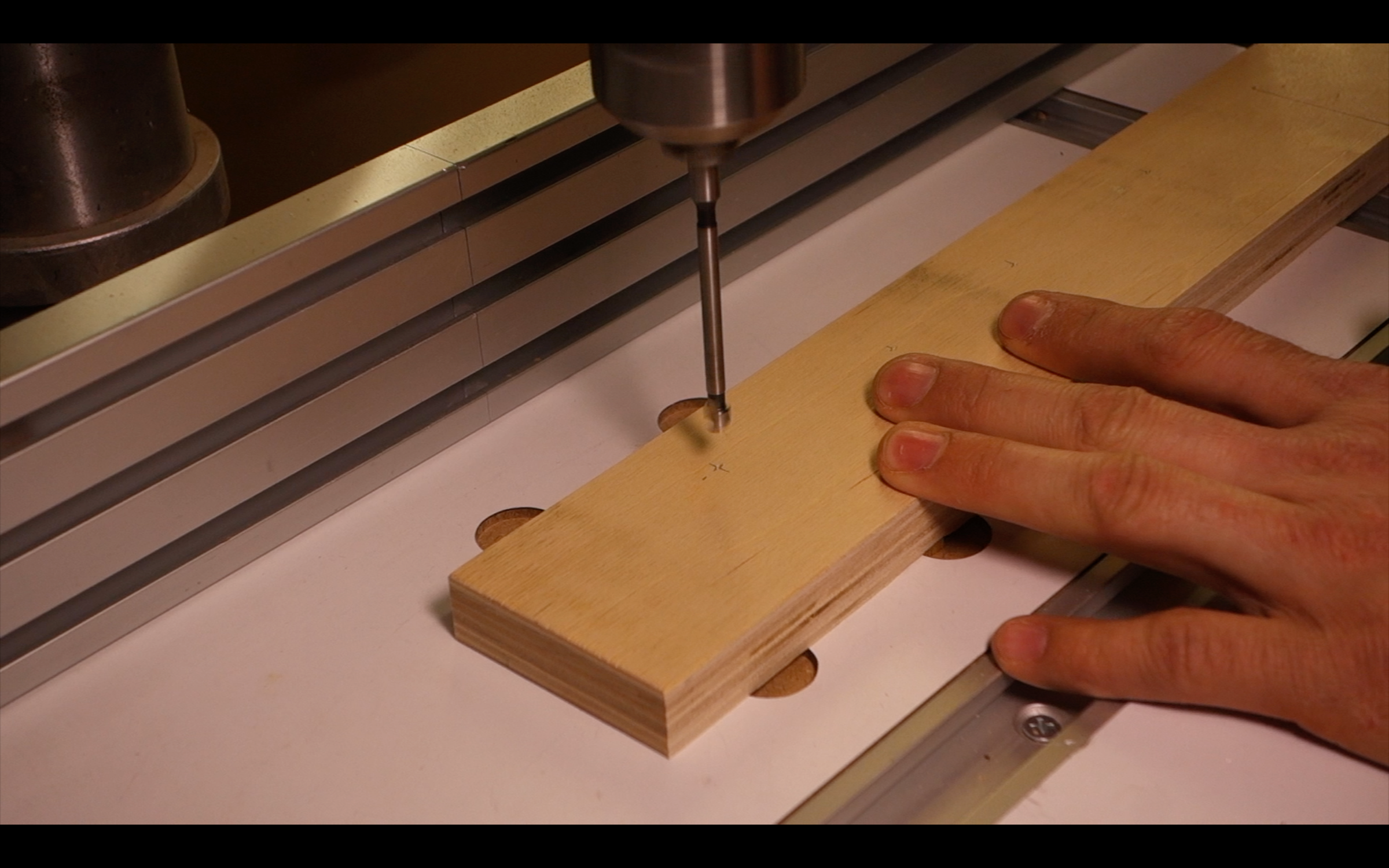 Make It - Adjustable Router Fence : 7 Steps (with Pictures) - Instructables