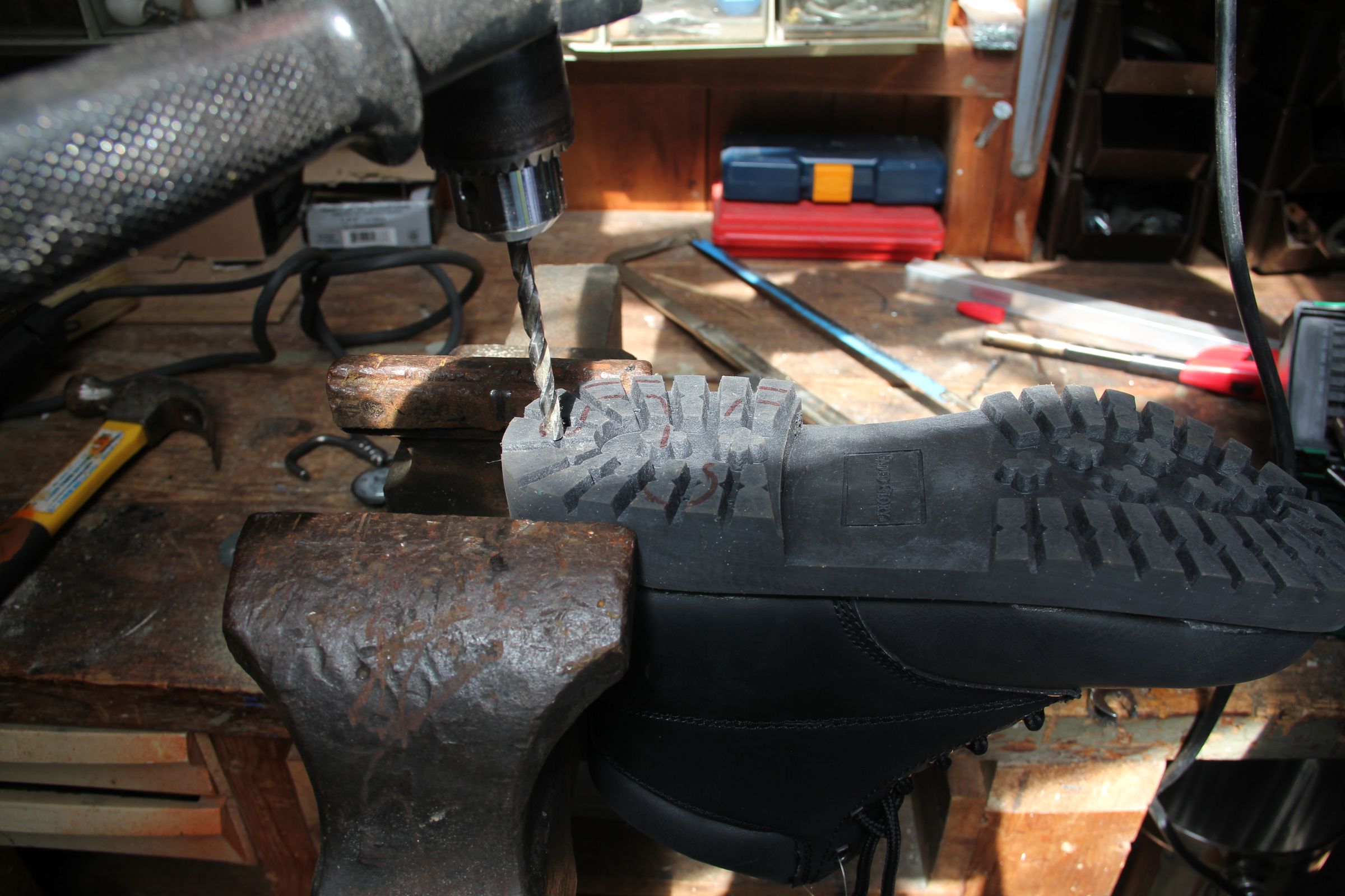 Secret Spy Shoe : 4 Steps (with Pictures) - Instructables