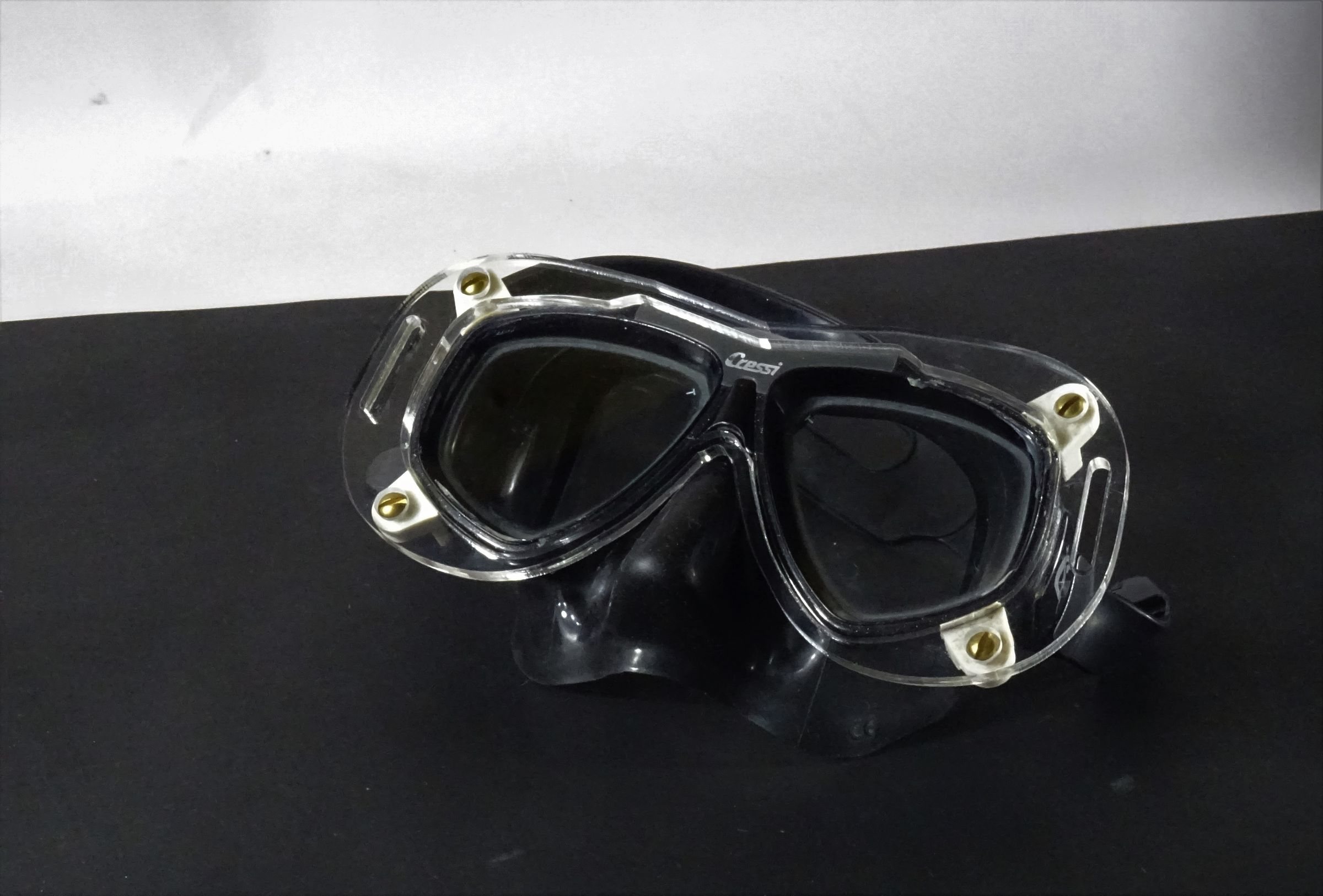 Diving Mask With Add on Lenses : 24 Steps (with Pictures) - Instructables