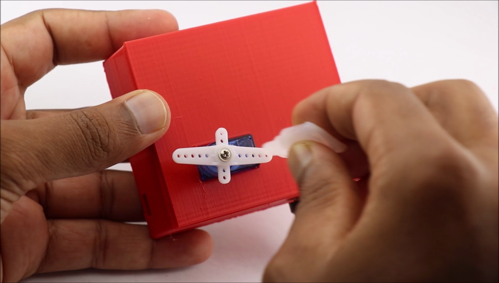 3D Printed Rotating Display Stand for 360 Degree Videography and ...