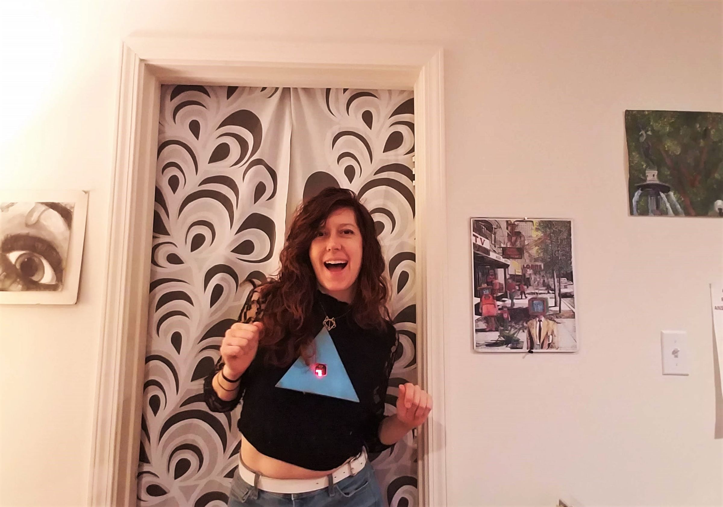 (Super Quick) Magic 8 Ball Costume! : 4 Steps - Instructables