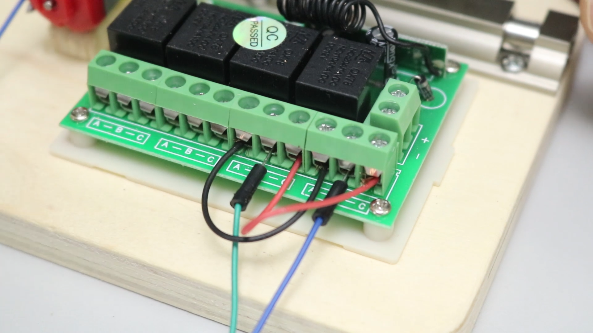 Remote Control Lock : 12 Steps (with Pictures) - Instructables